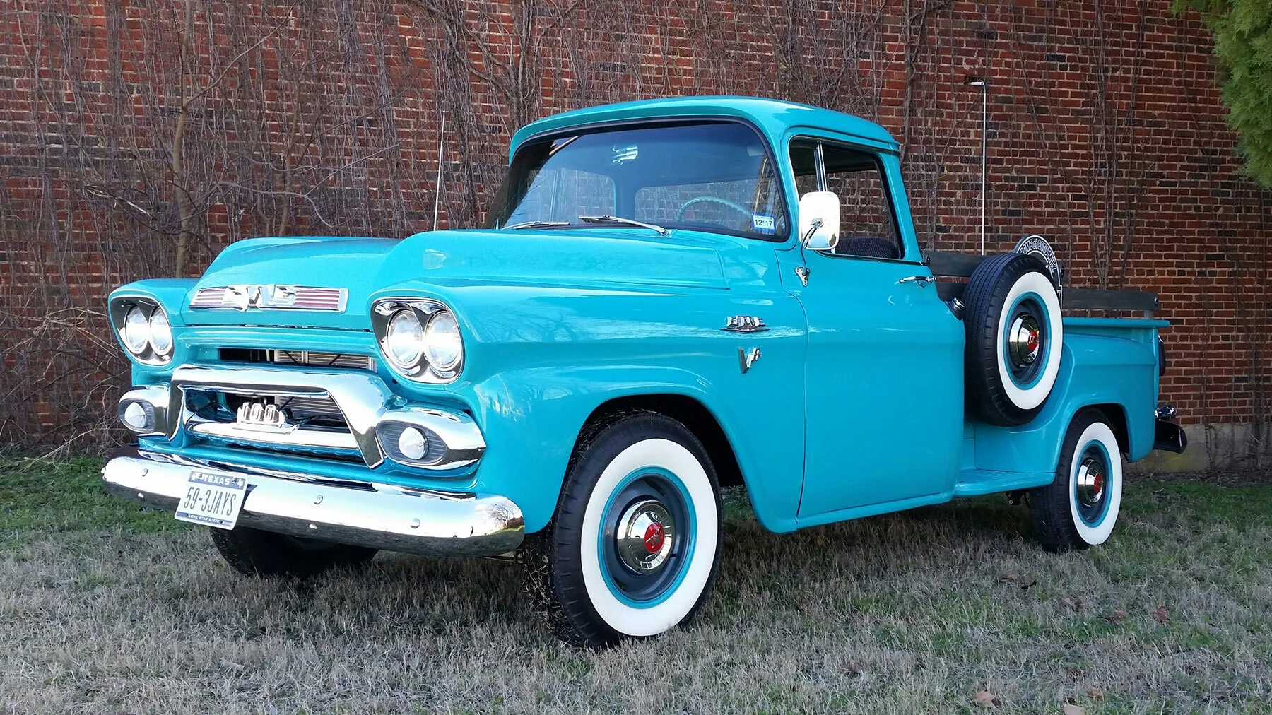 Red River Customs LLC
