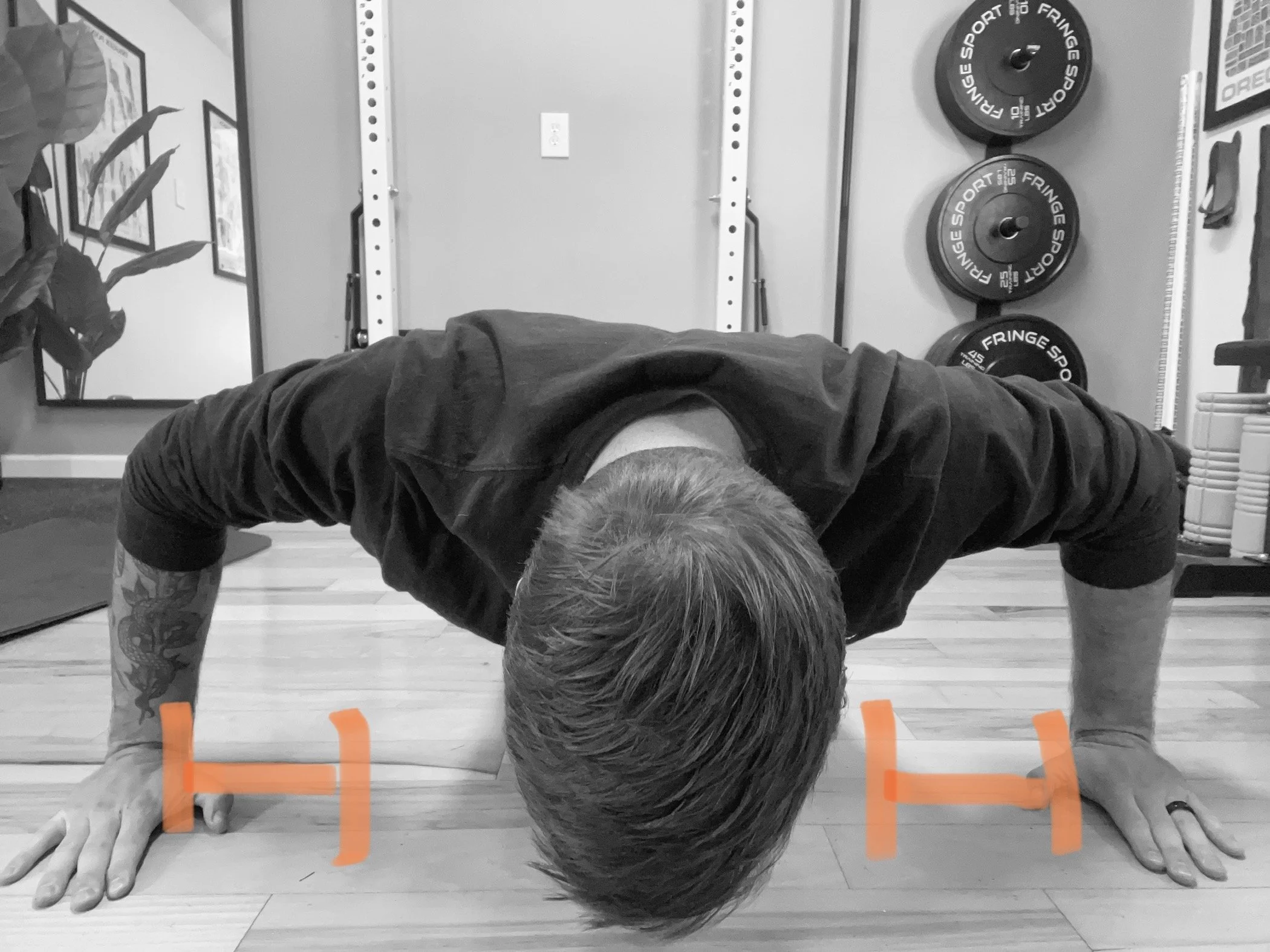 How To Do Push Ups Correctly To Avoid Shoulder Pain — Solving Pain With ...