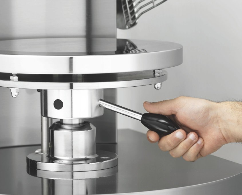 Cuppone PizzaForm: High-Production Press for Perfect Dough Bases ...