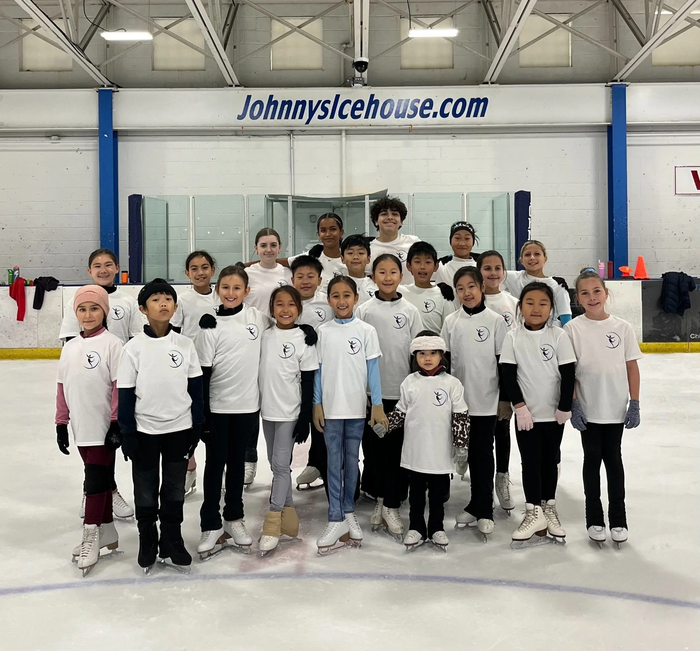 Chicago Figure Skating School | Learn to Skate in Chicago & Suburbs