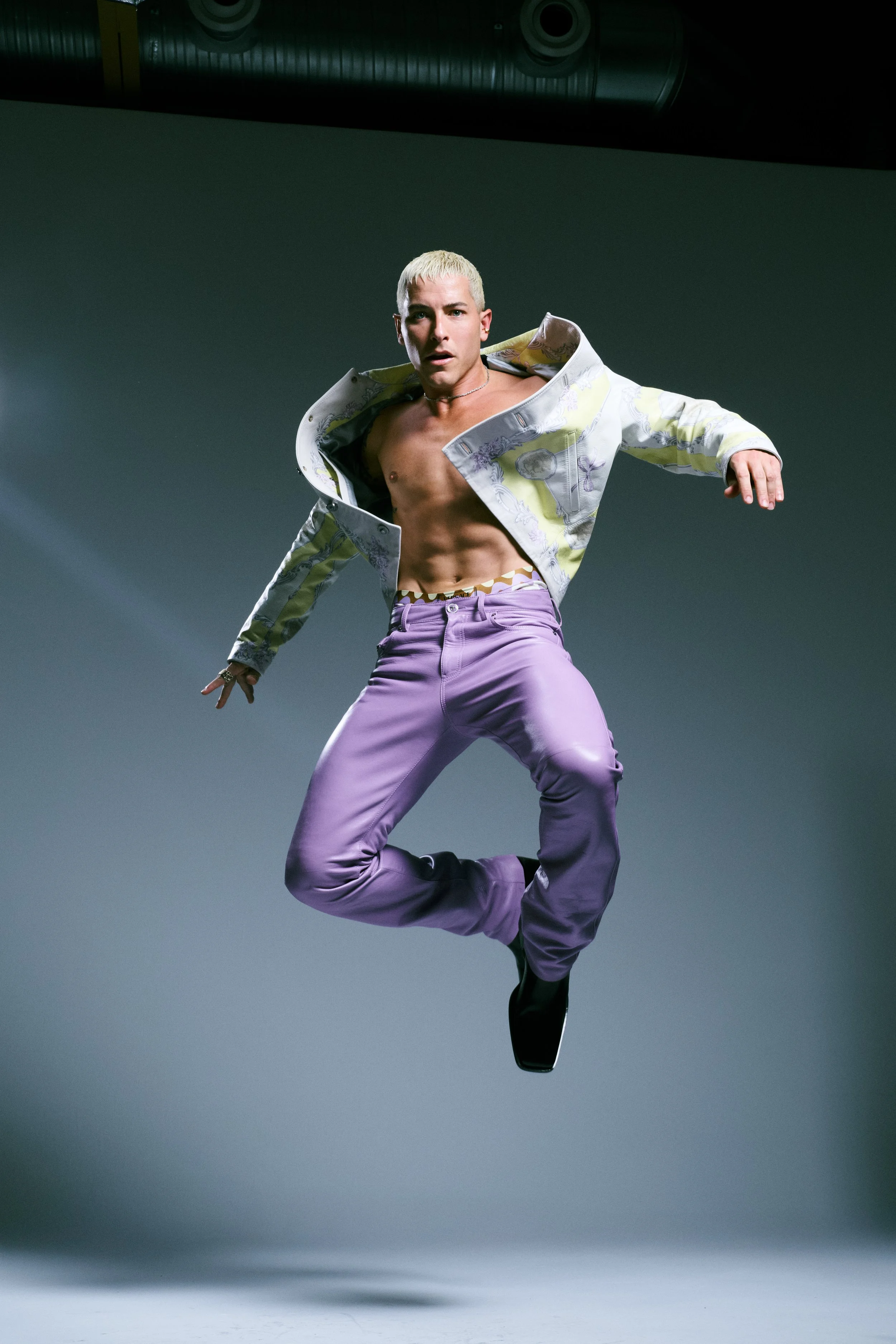 IN CONVERSATION WITH TAZ SKYLAR — Numéro Netherlands