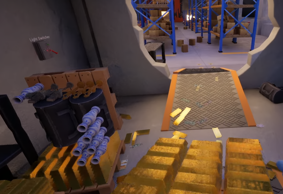 Golden Statues in Cash Cleaner Simulator