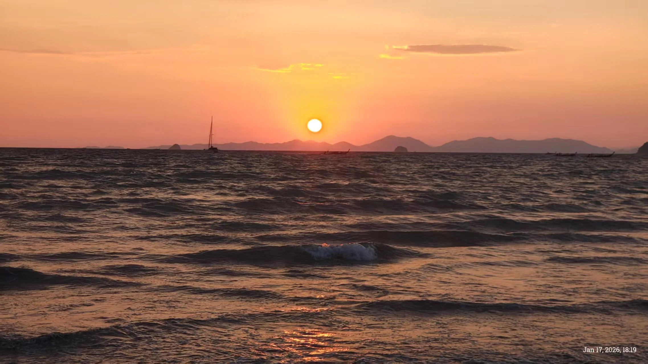 The role of HOPE : everything starts from myself 从我做起！ — Laura Festa