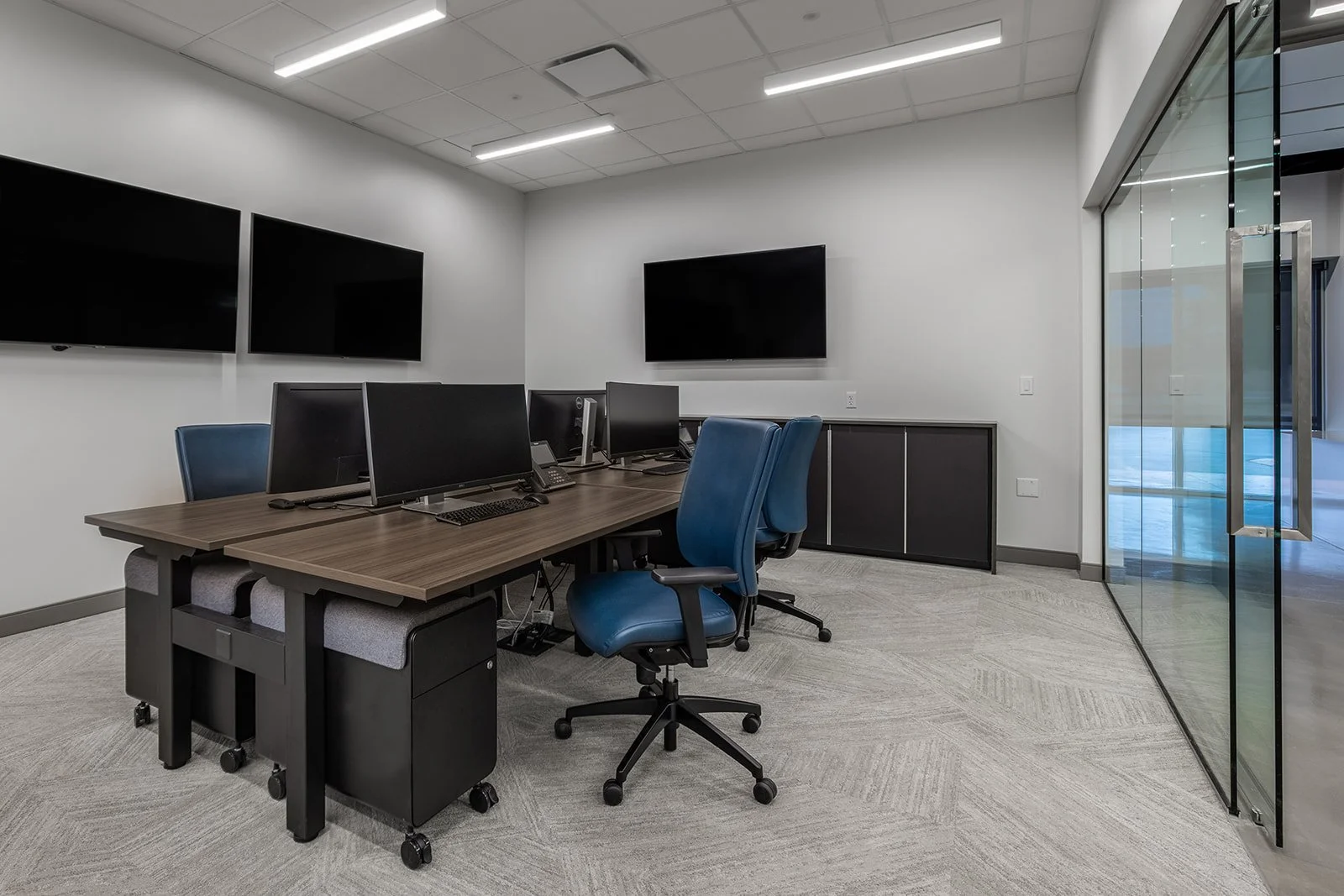 TierOne Offices — Grooms Office Environments