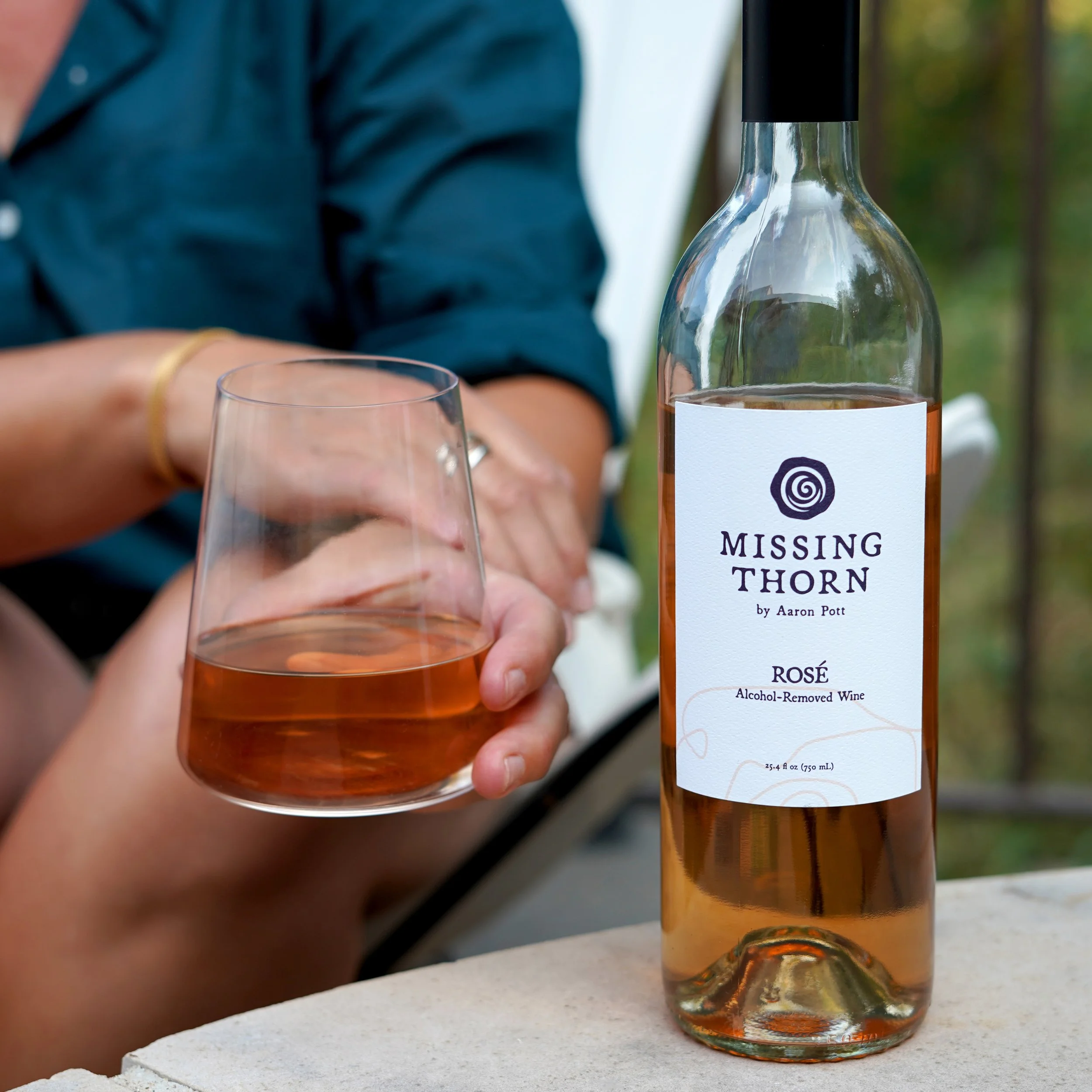 Non-Alcoholic Rosé Wine - Premium Barbera — Missing Thorn