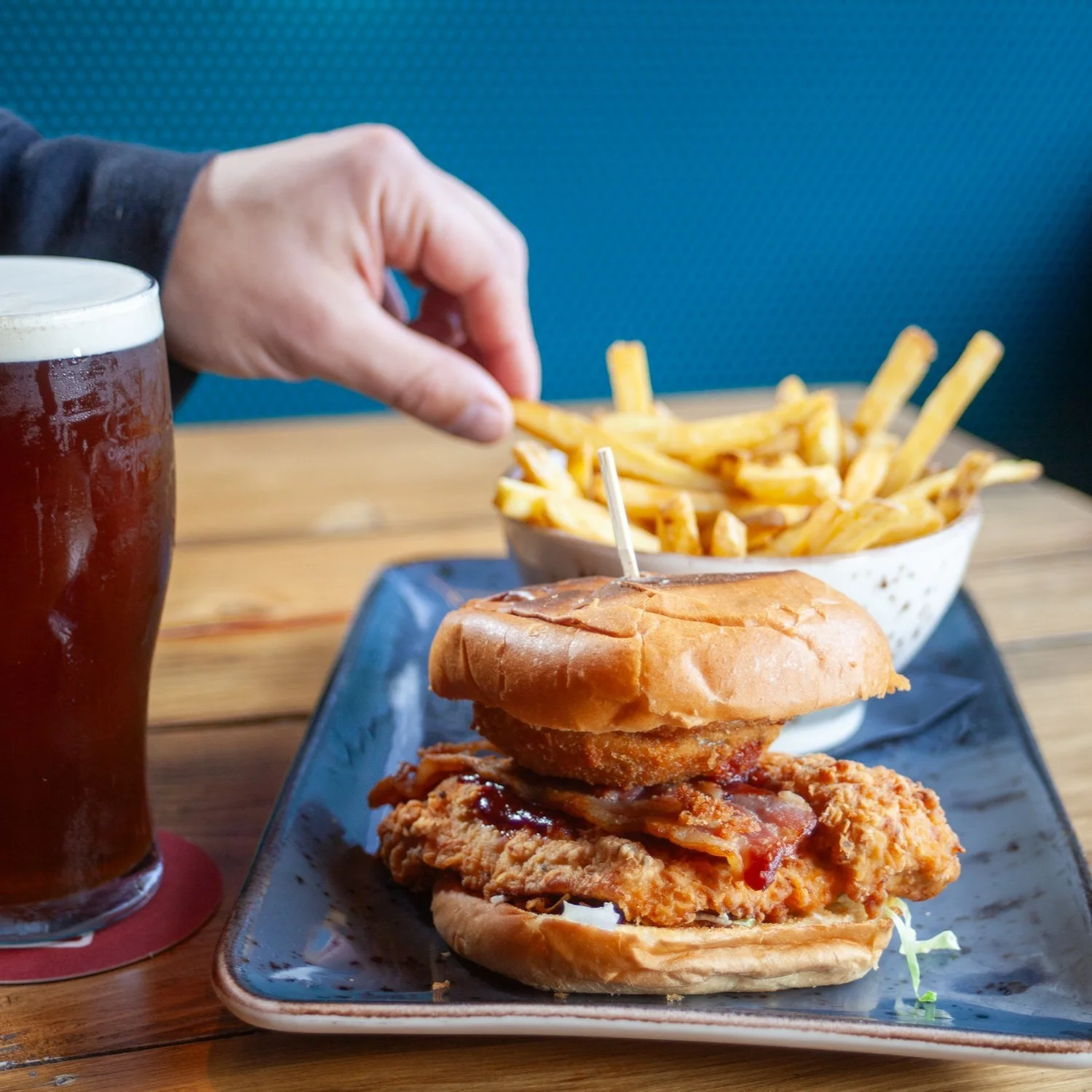 Tapped Late Bar and Kitchen - Craft Beer, Cocktails, and Live Sports