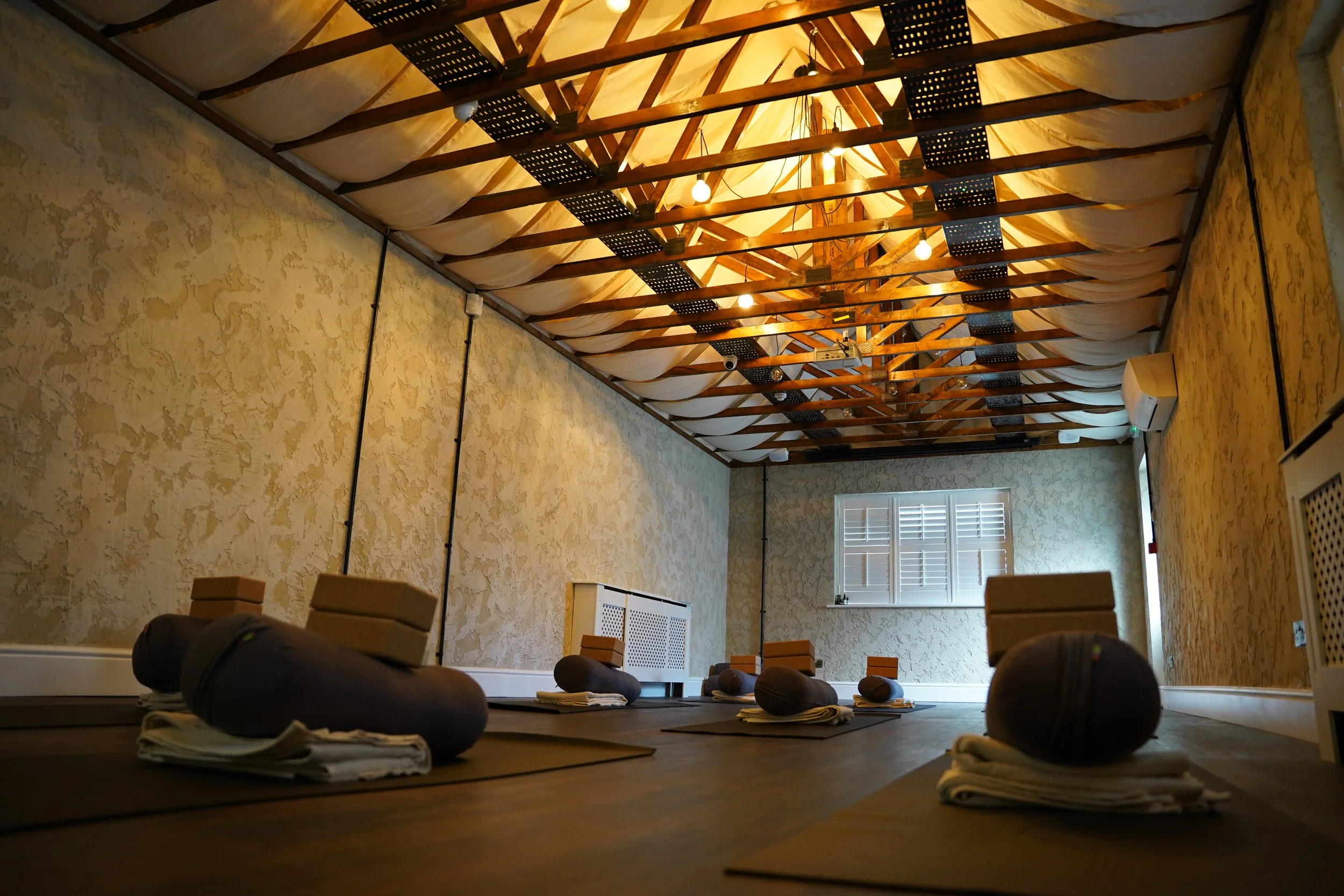 Move Yoga Studio Pontyclun: Hot Yoga, Pilates, Ballet Barre, Vinyasa & More