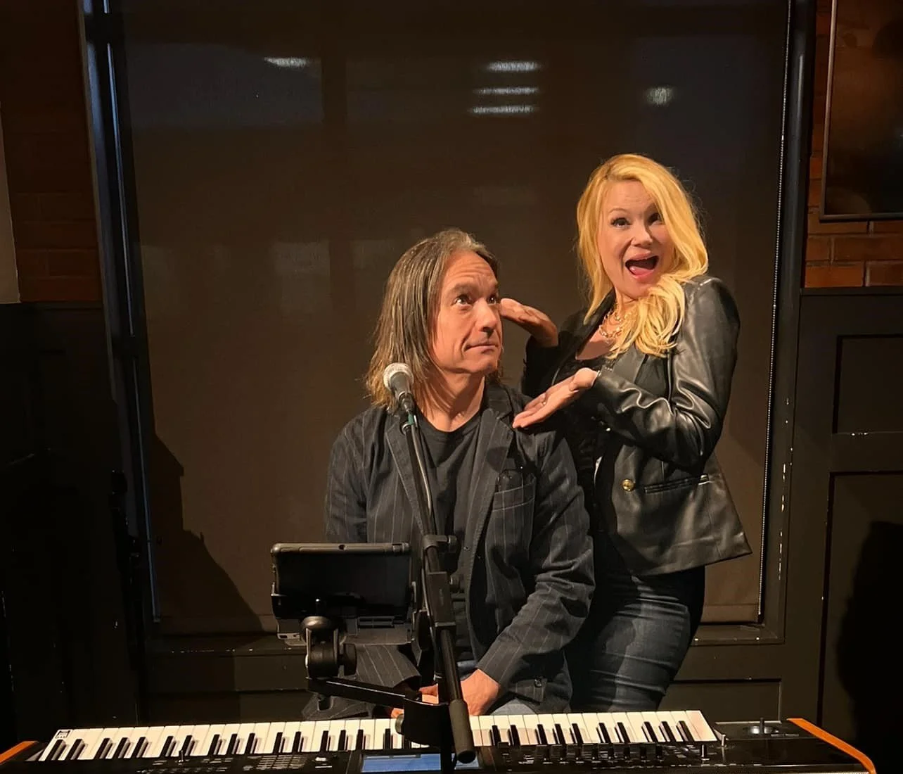 Entertainment — Anchors