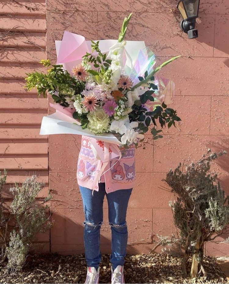 Flowers & Gifts — Flower Mamma