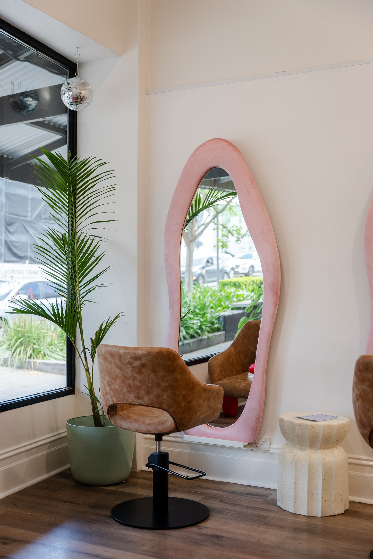 About — Bowie the Salon