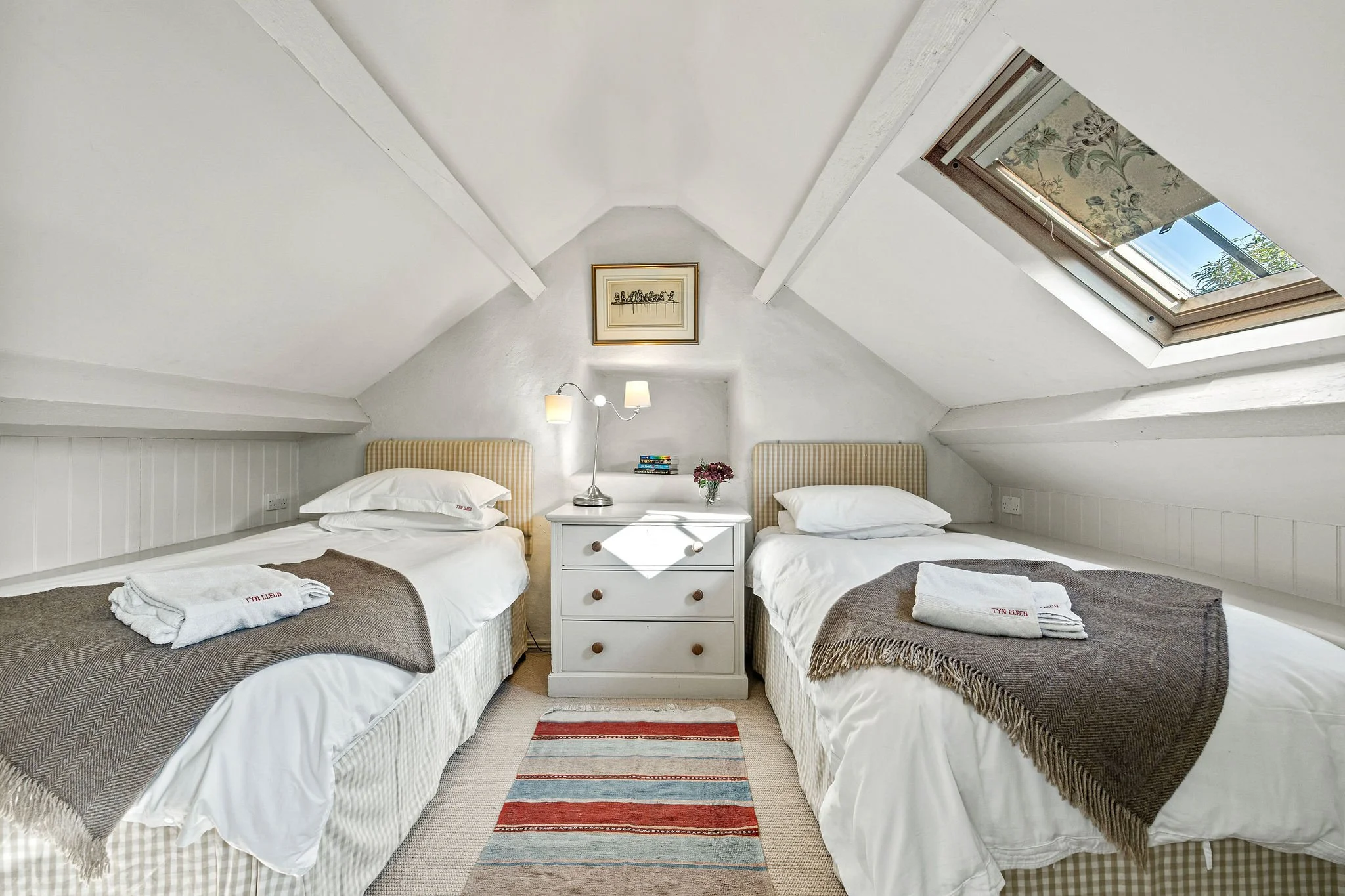 Tyn Llech | Dog Friendly Cottage — Wern Holiday Cottages