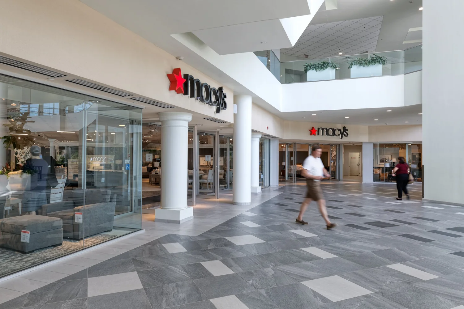 Macy's Furniture Gallery — Kenwood Square