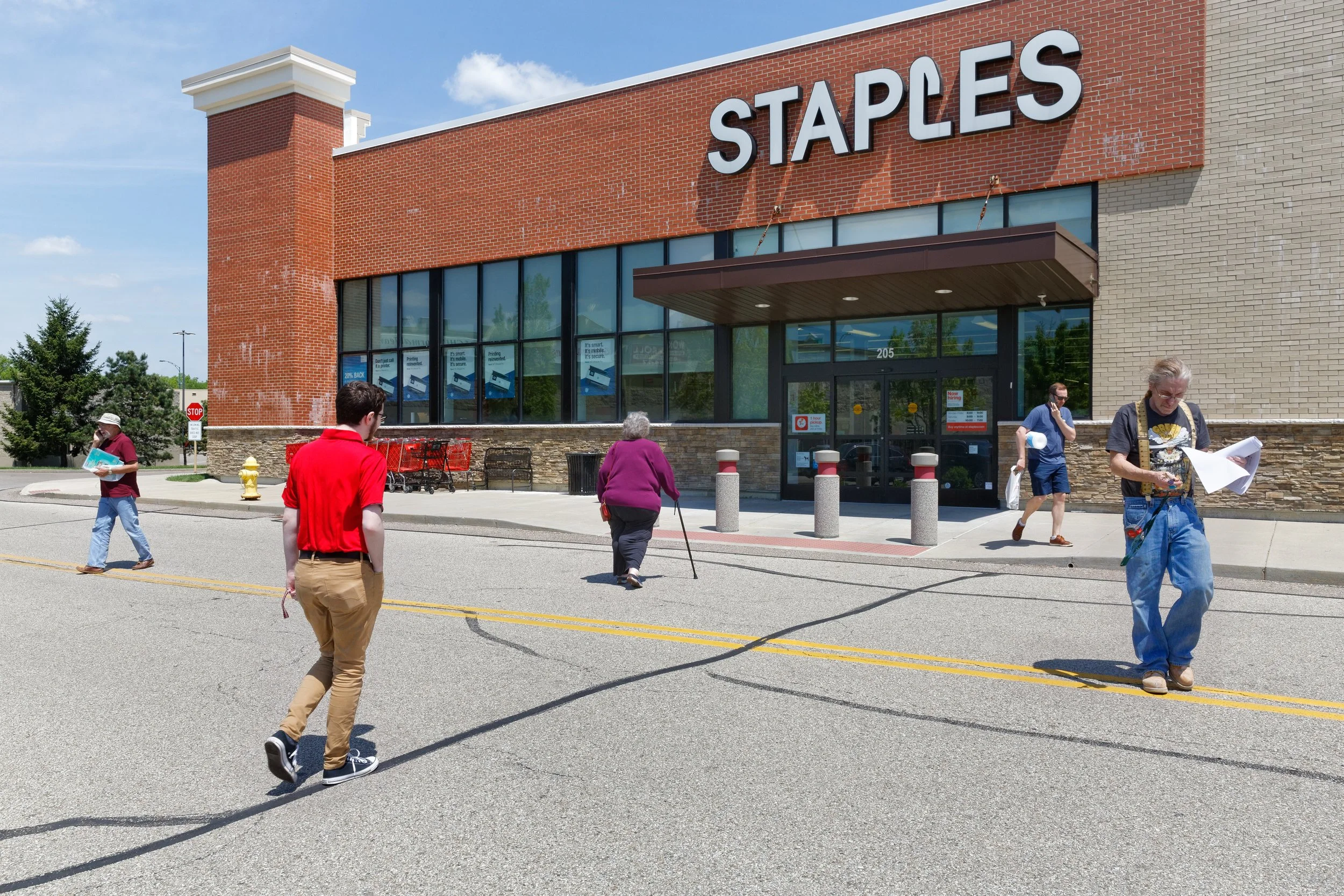 Staples — Kenwood Square