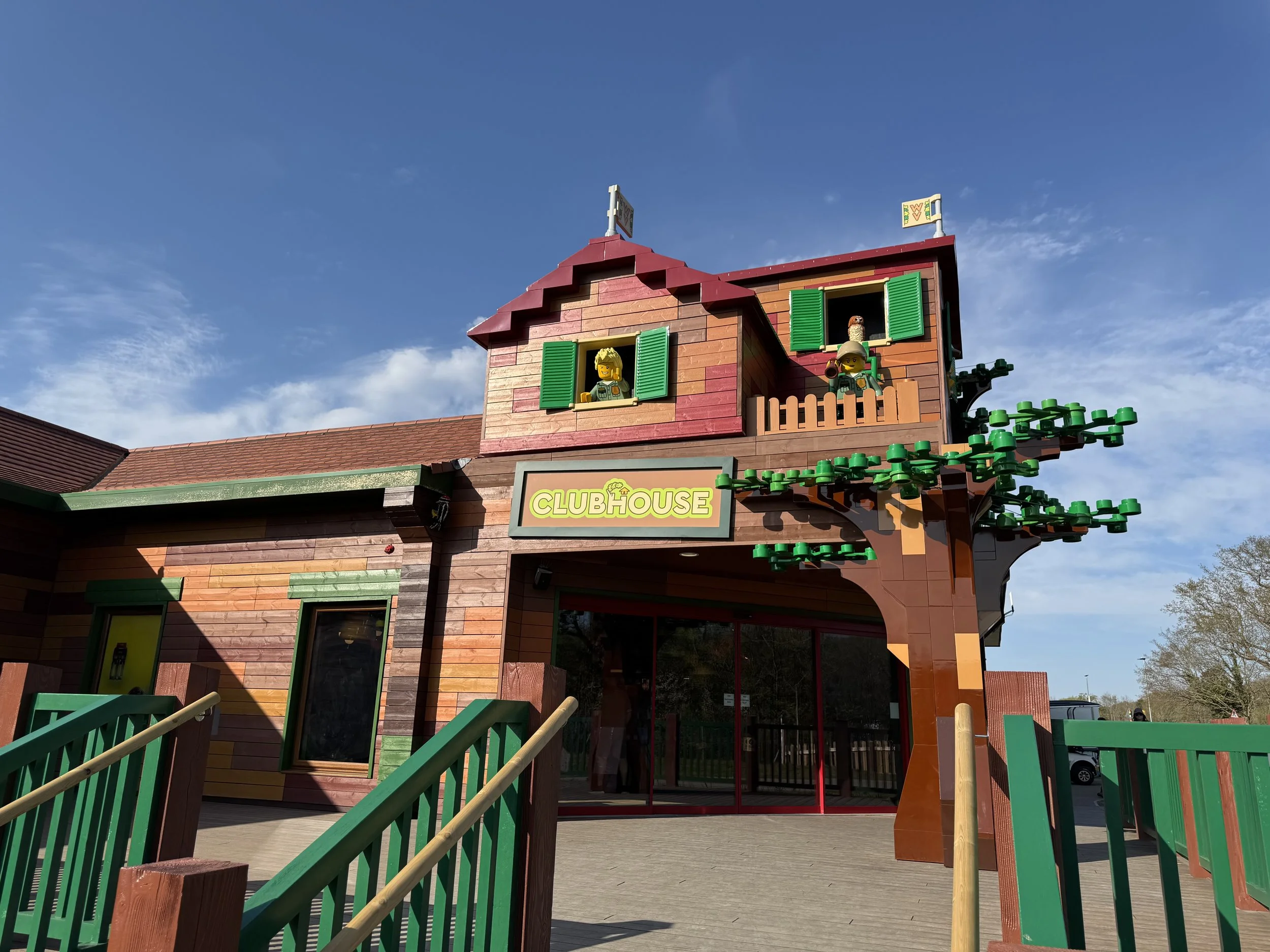 LEGOLAND Woodland Village Lodge Review 2025 Inside Tour & Tips — Jamie ...