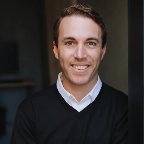 Team — PLUS Capital