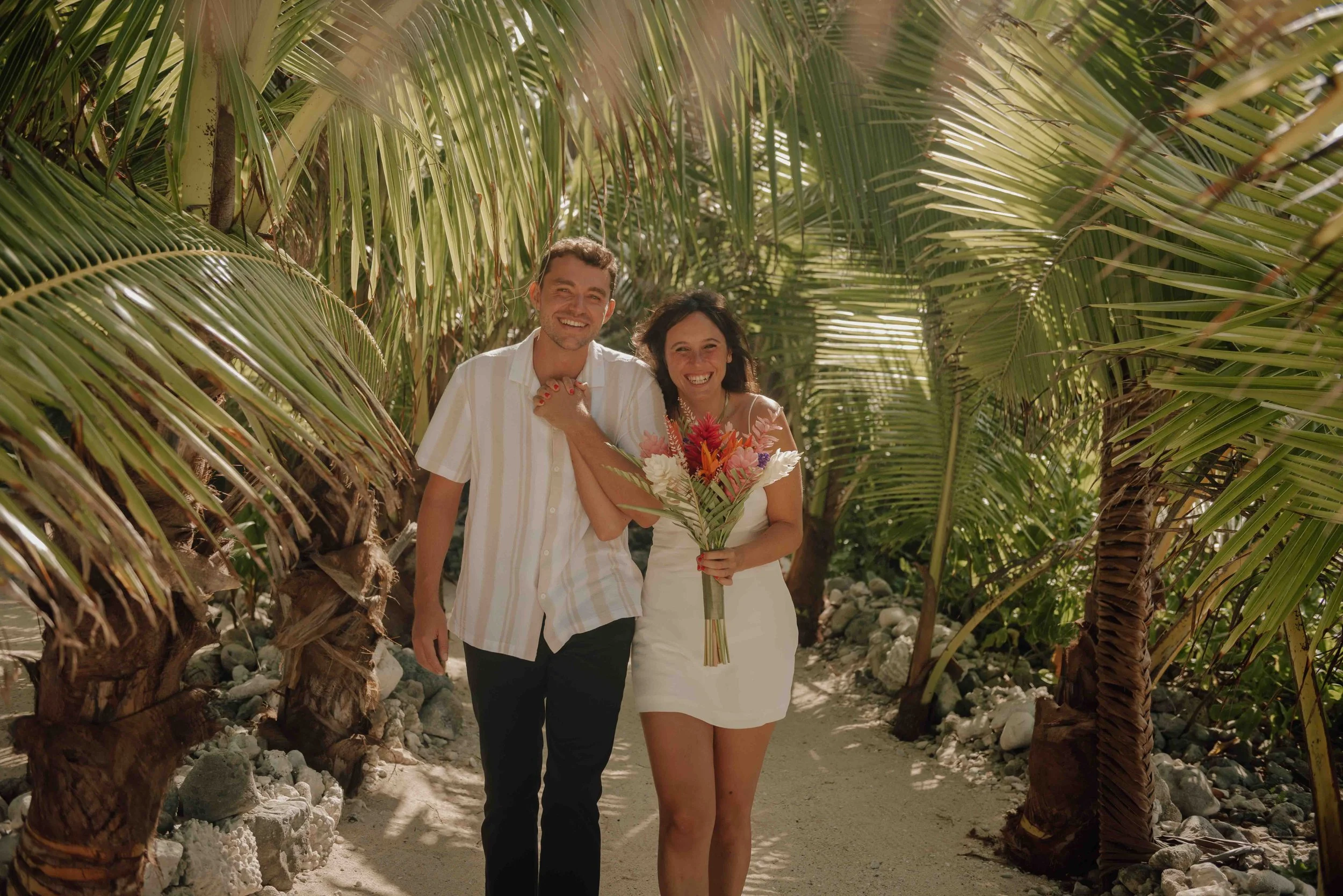 Lexie & Ben's Joyful Beach Elopement in Rarotonga, Cook Islands — FE ...