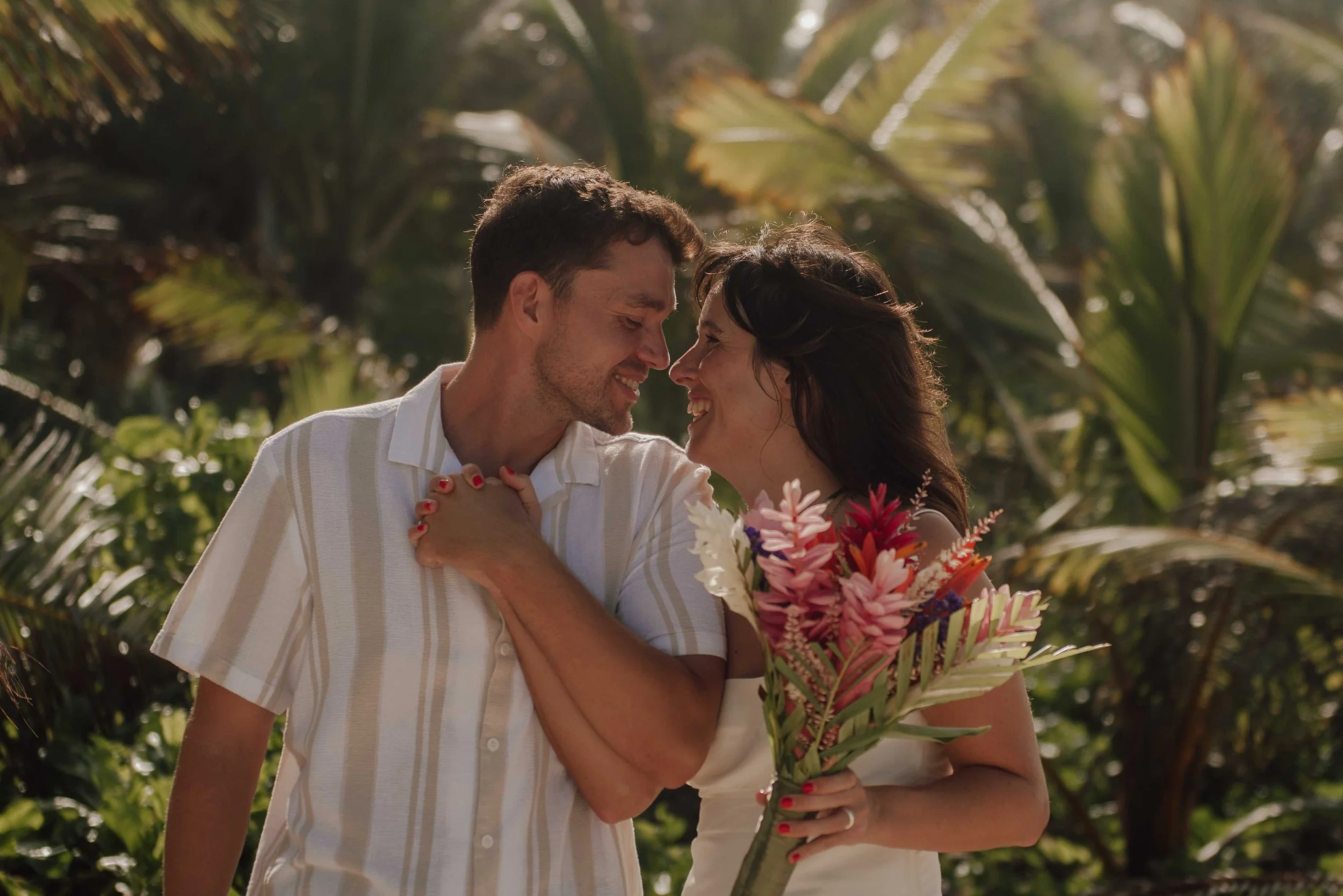 Lexie & Ben's Joyful Beach Elopement in Rarotonga, Cook Islands — FE ...