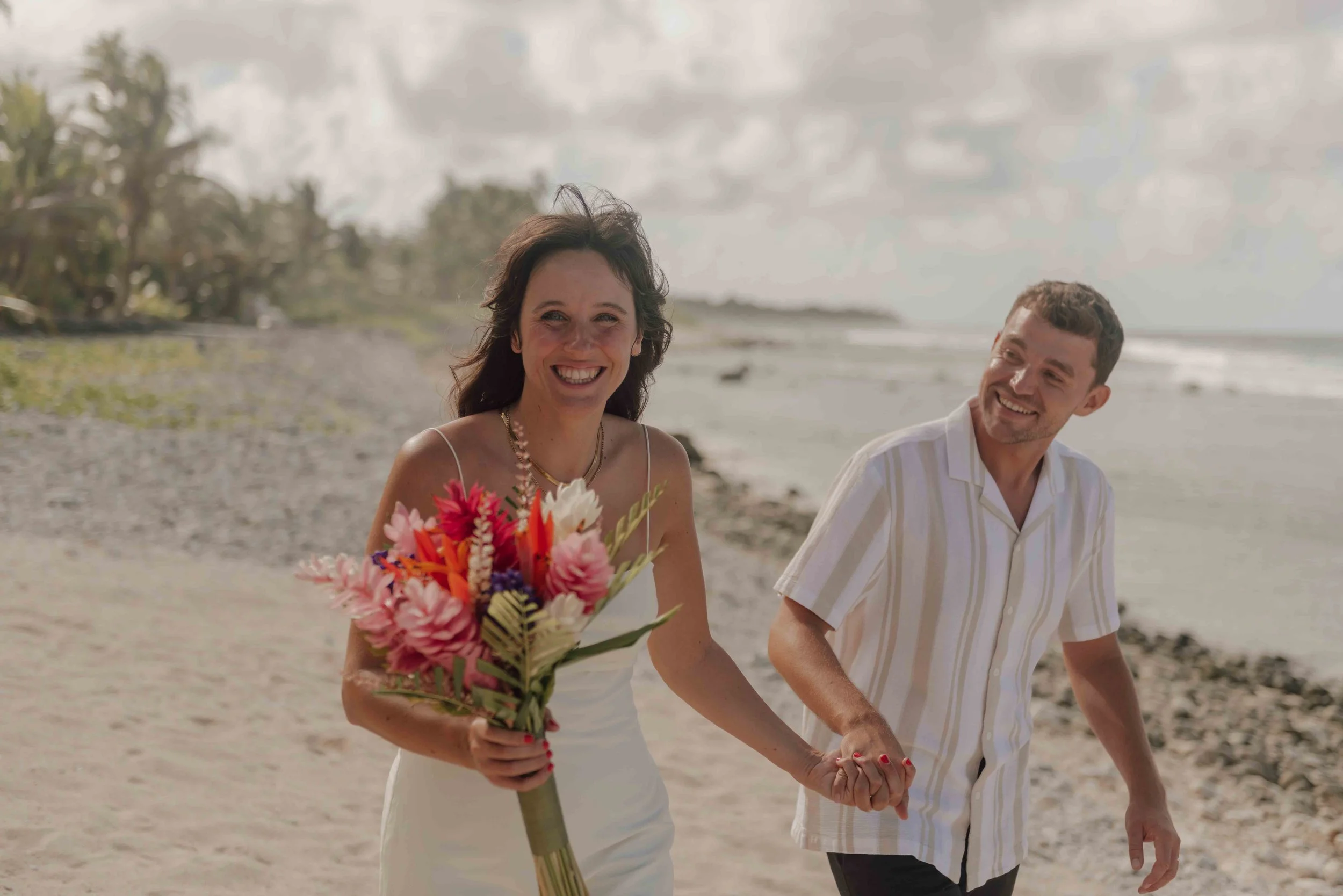 Lexie & Ben's Joyful Beach Elopement in Rarotonga, Cook Islands — FE ...