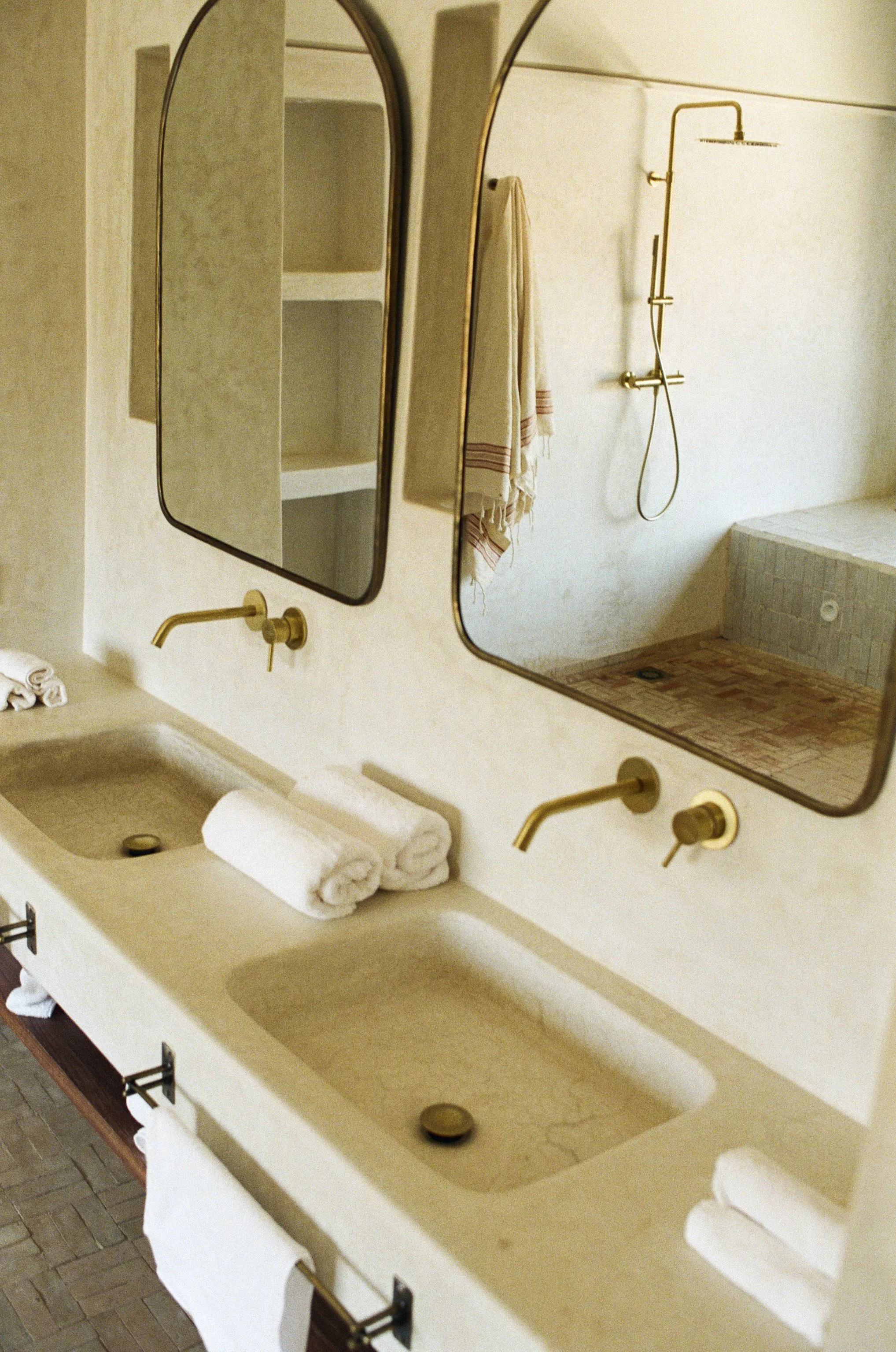 Stay With Us | Farasha Farmhouse
