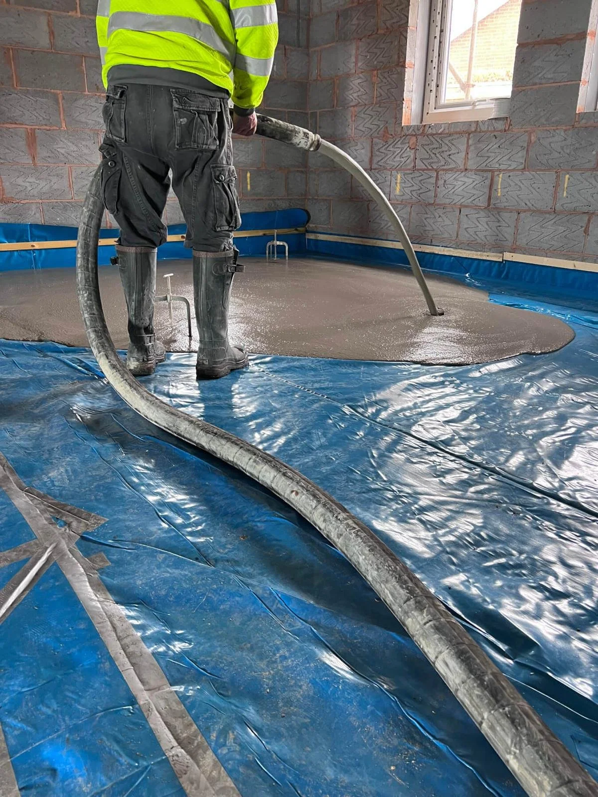Midlands Flow Screed | Liquid Screeding | Liquid Floor Screed in the ...