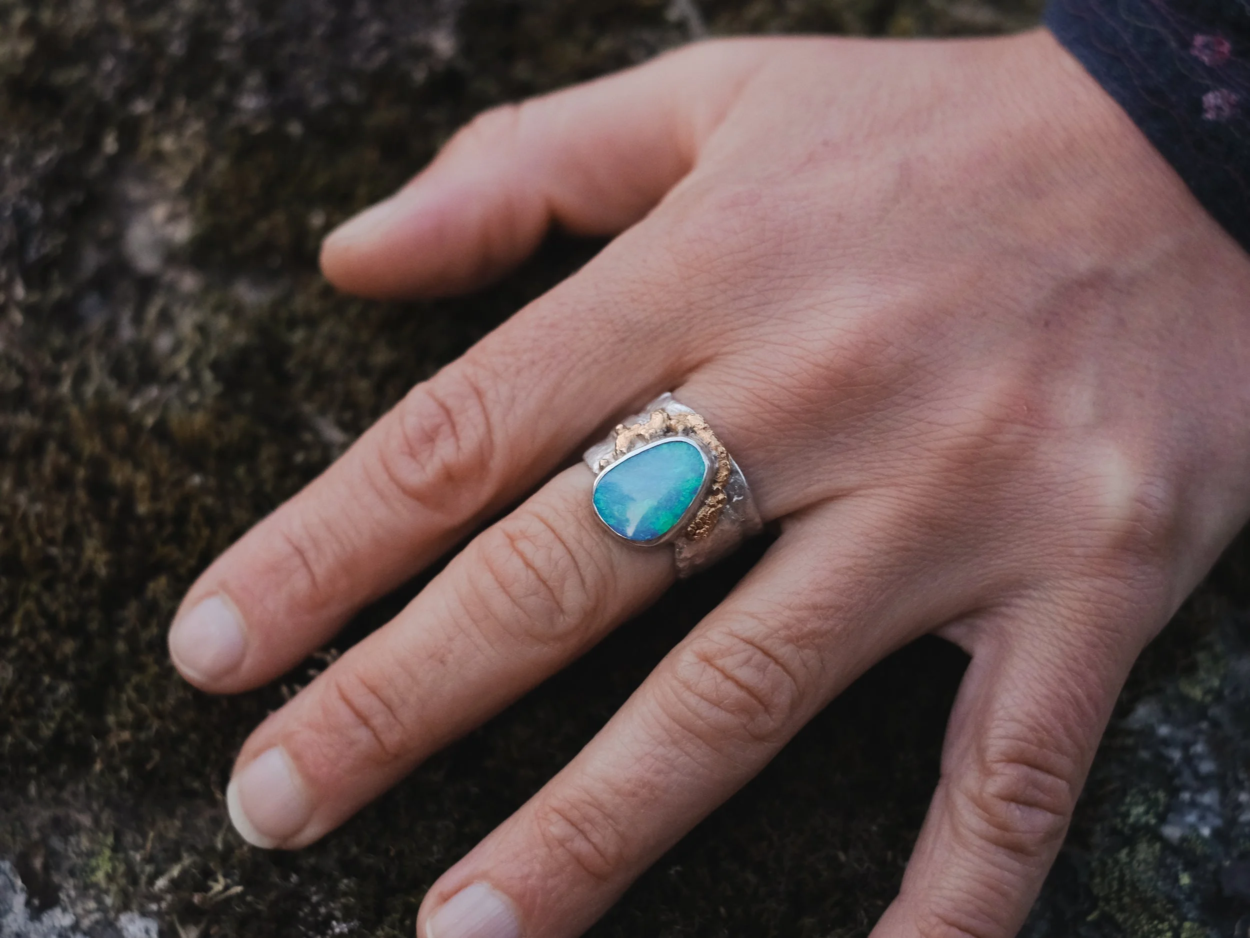 Unique, modern heirloom jewellery, handcrafted in London workshop
