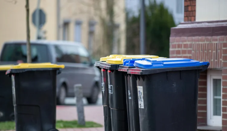 Trash Services by Rubbish Takeout – Can-to-Curb & Valet Trash Solutions ...
