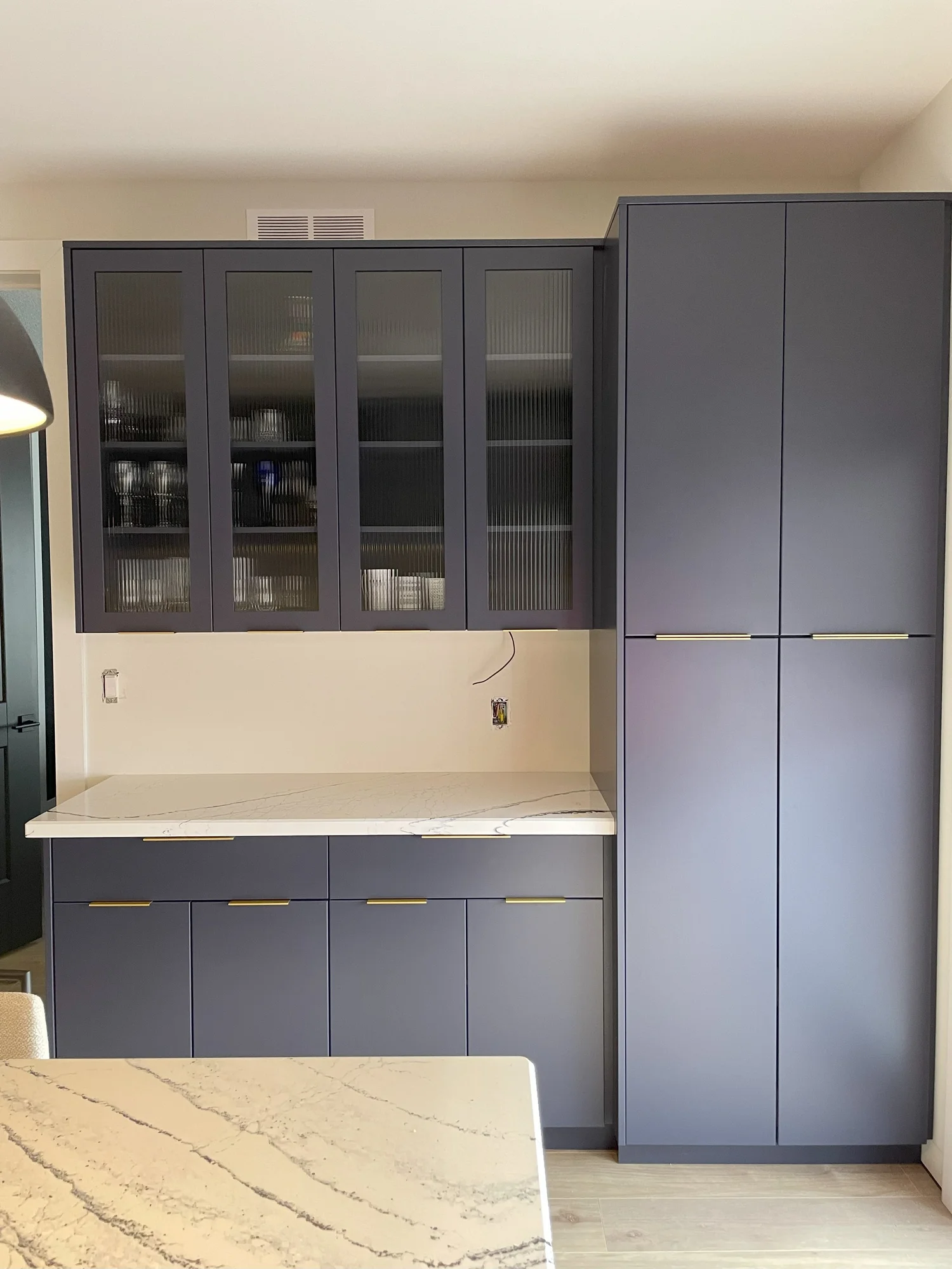 Contemporary Design — VANDERSCHAAF CABINETS INC.