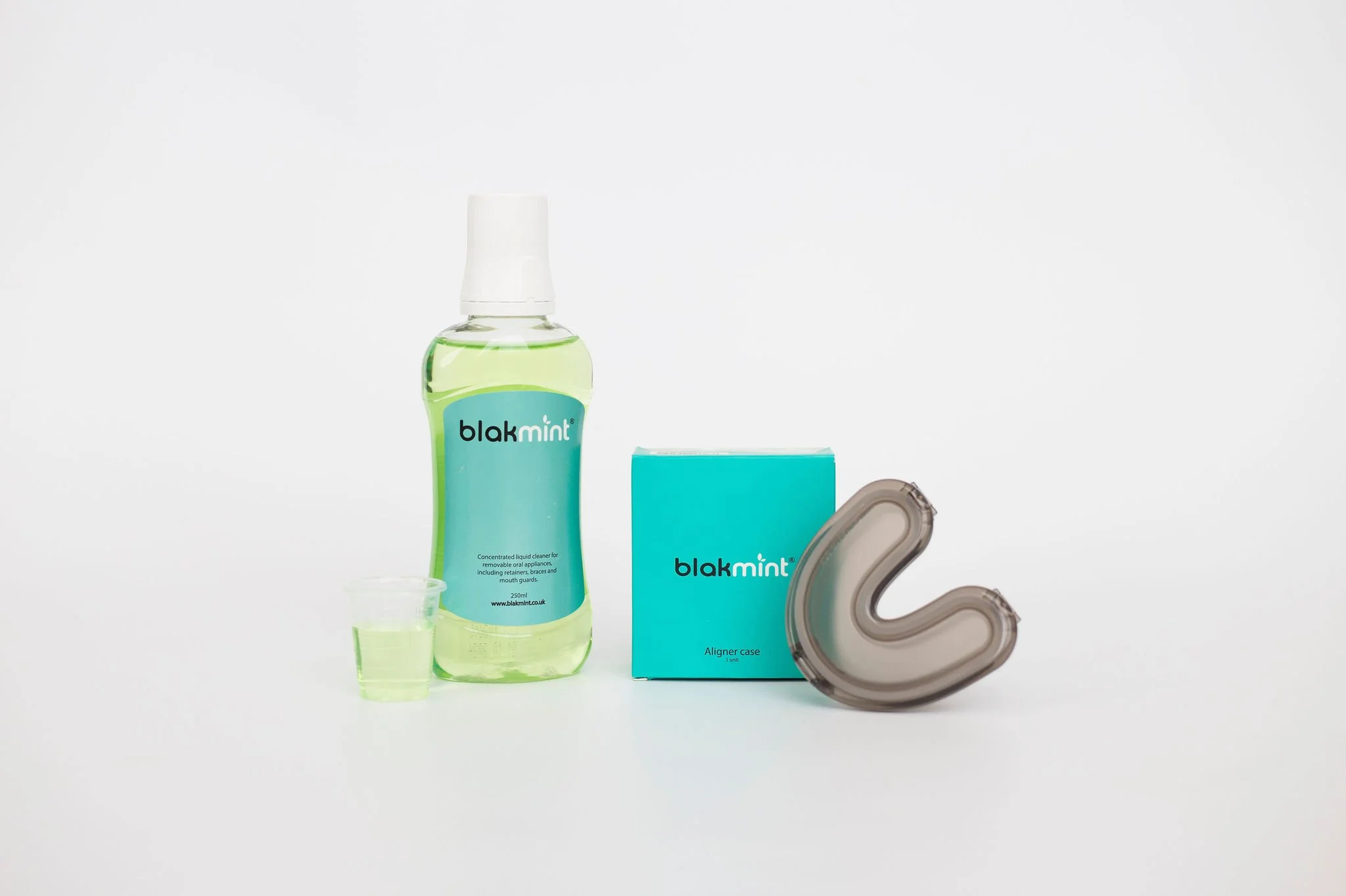 Retainer cleaner | toothbrush for braces | retainer cleaning | cleaning ...