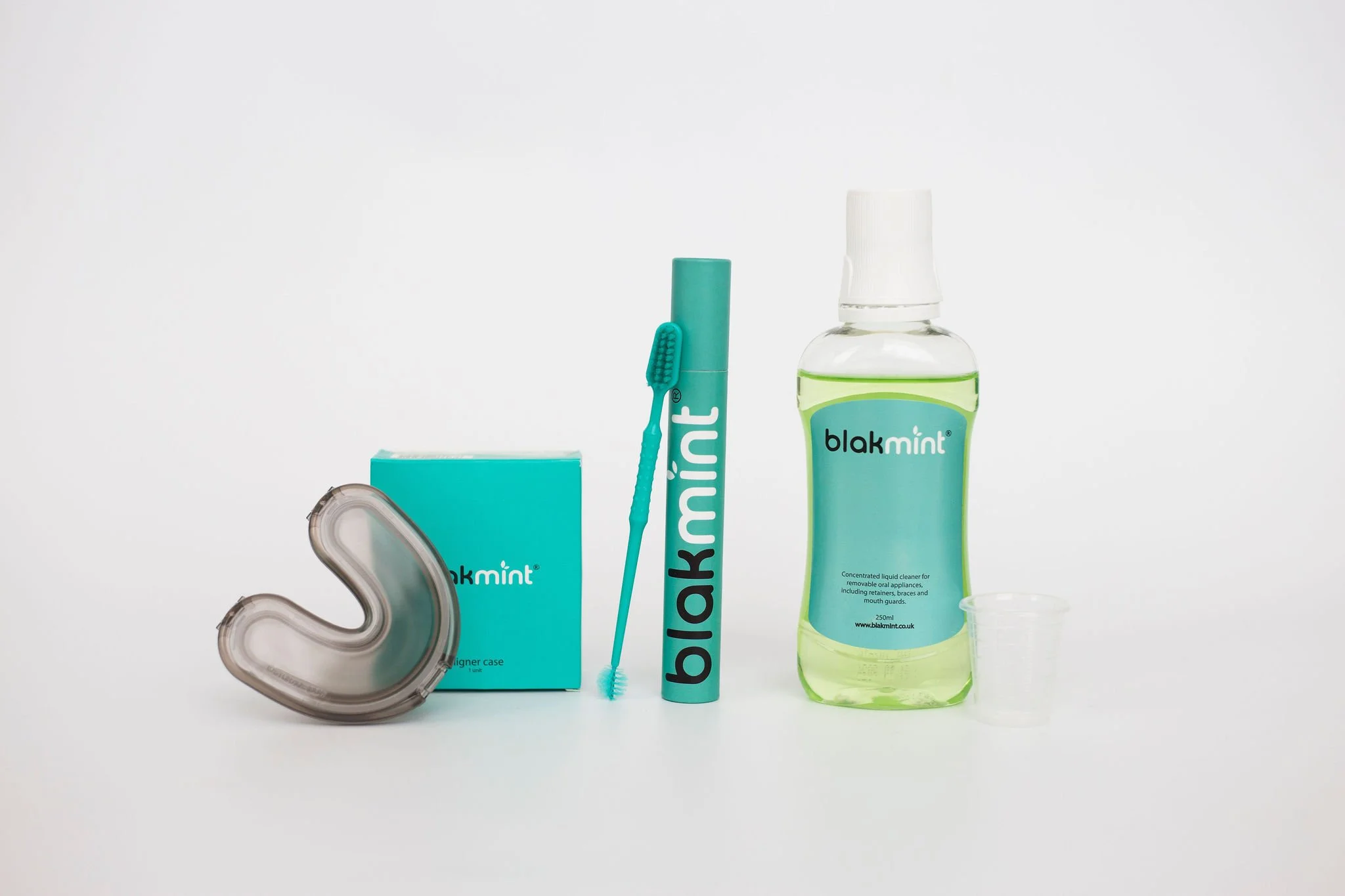 Retainer cleaner | toothbrush for braces | retainer cleaning | cleaning ...