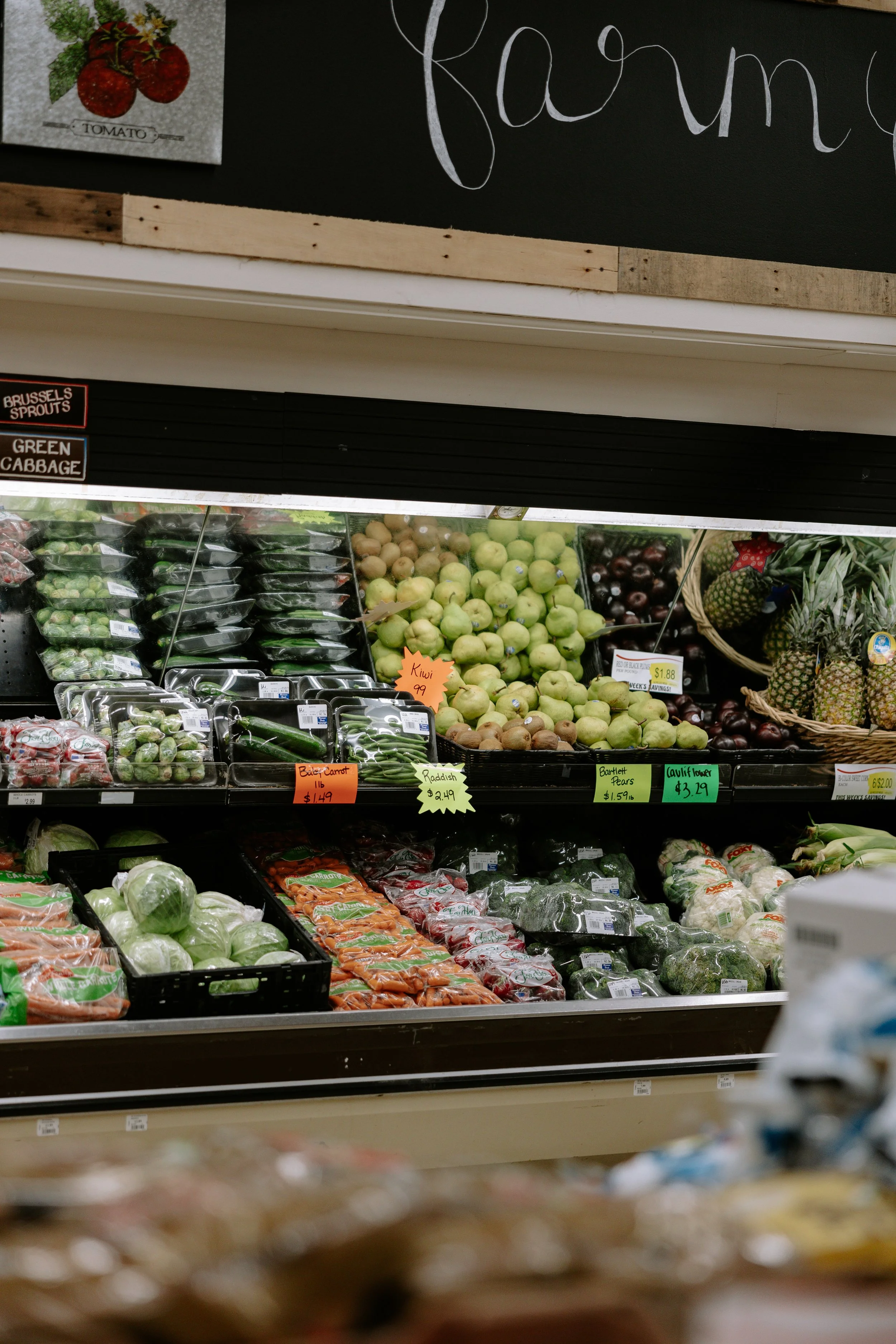 Ravenna Market - Ravenna's Local Grocery Store