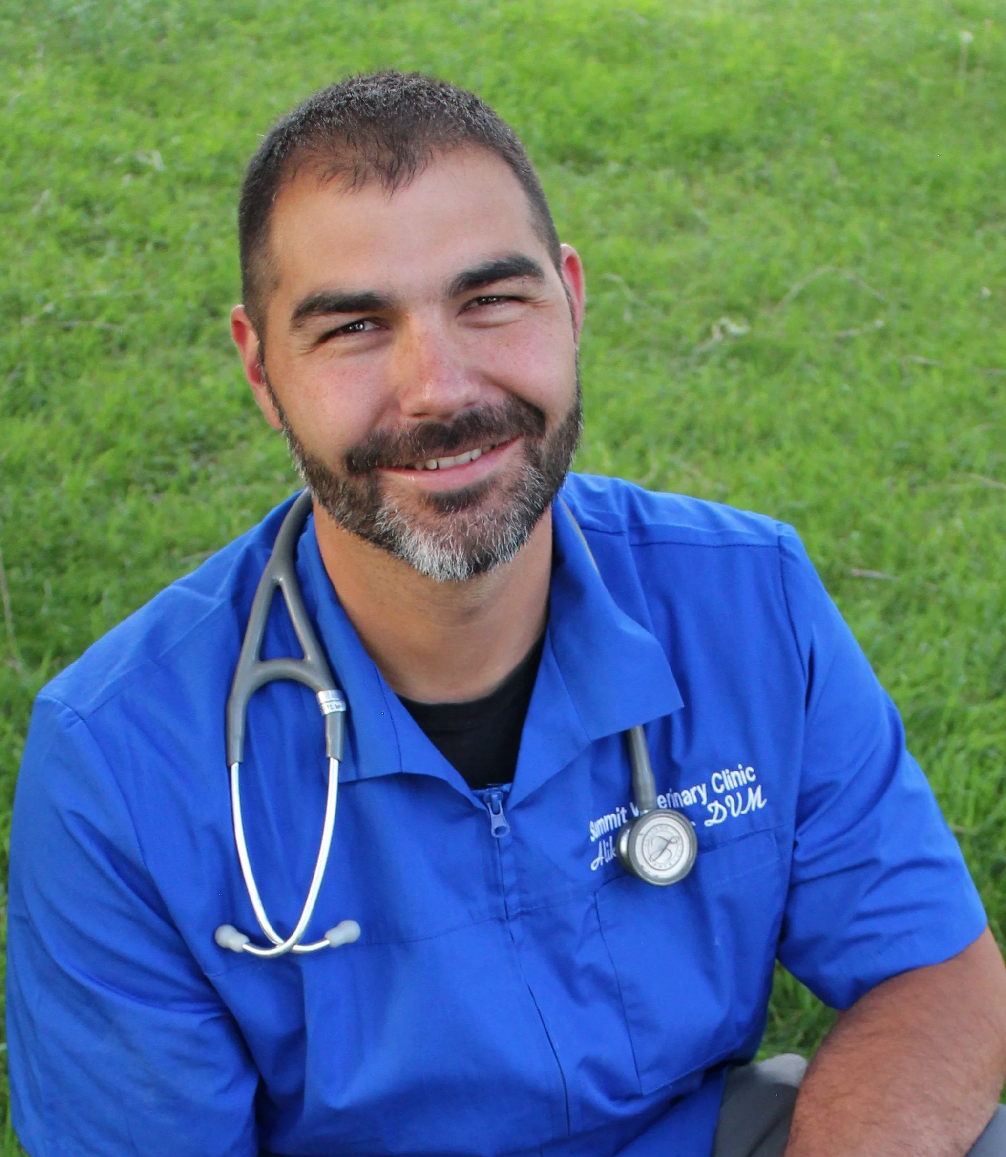 About — Summit Veterinary