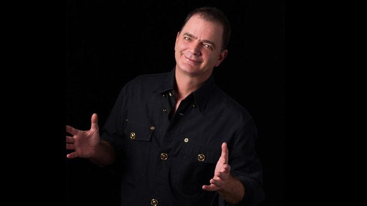 The Official Website of crooner and author Brian Evans