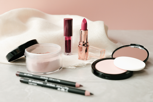 Best Non-Toxic Makeup Brands for 2025 — The WholeFamiLee