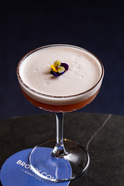 Brown Cow Hampton | Bar, Cafe, Restaurant | DJs & Drinks Weekends