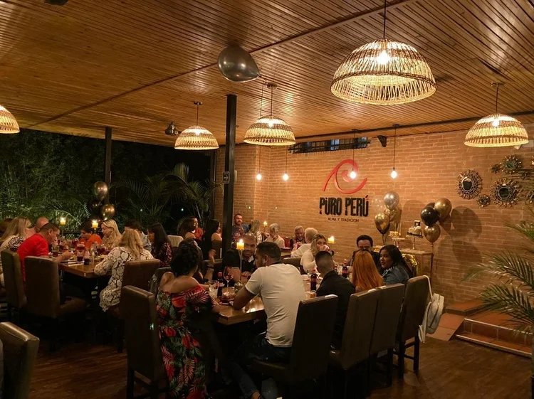 RESTAURANTES EN PROVENZA — EL POBLADO