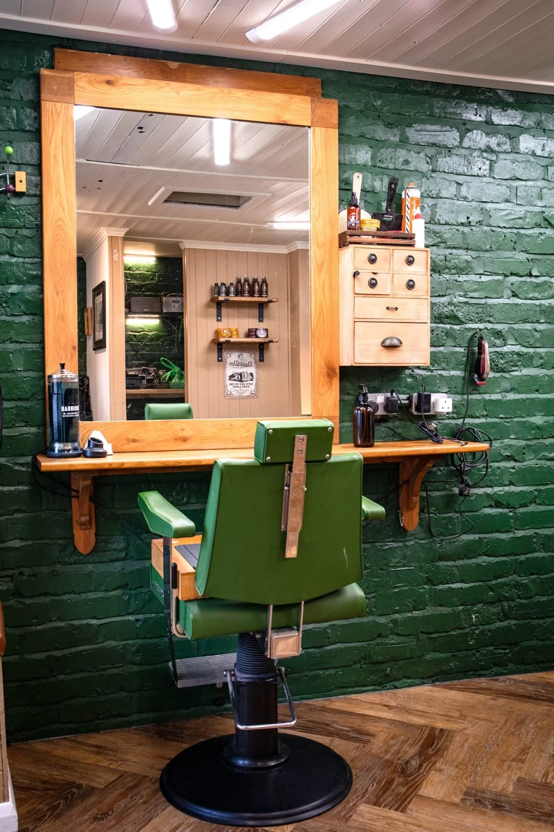 The Mensroom Barbership