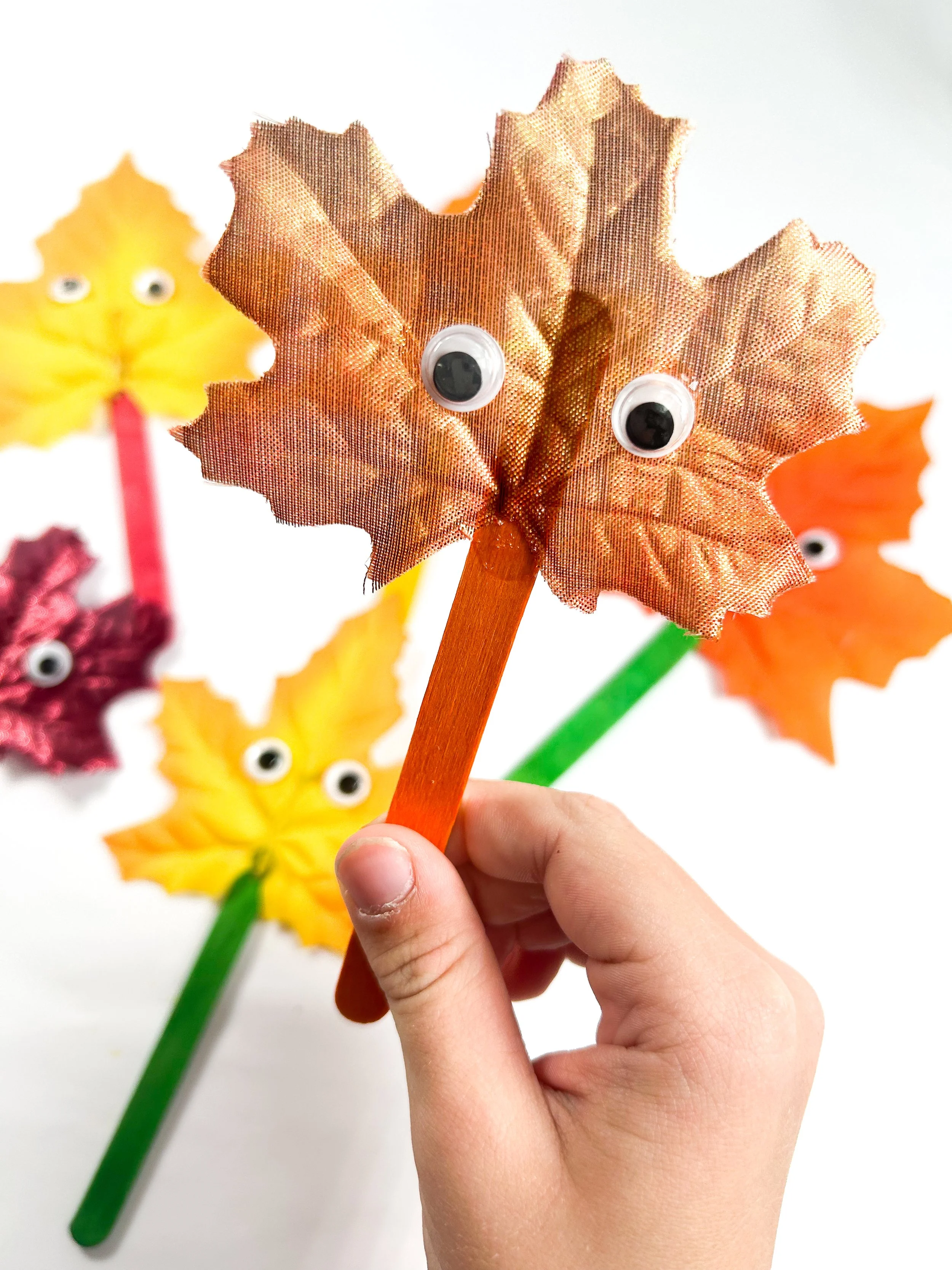 Fun Fall Leaf Puppets for Kids: Must Do DIY — Crafty Kids Blog