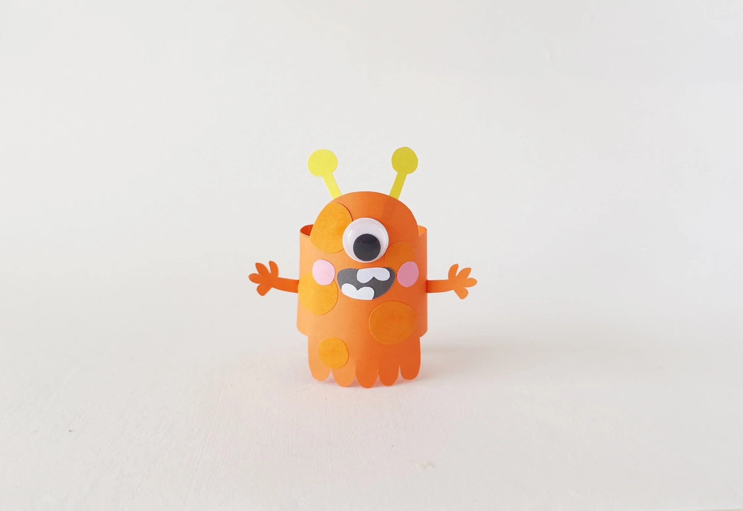 Easy Monster Paper Craft for Kids - Free Halloween DIY! — Crafty Kids Blog