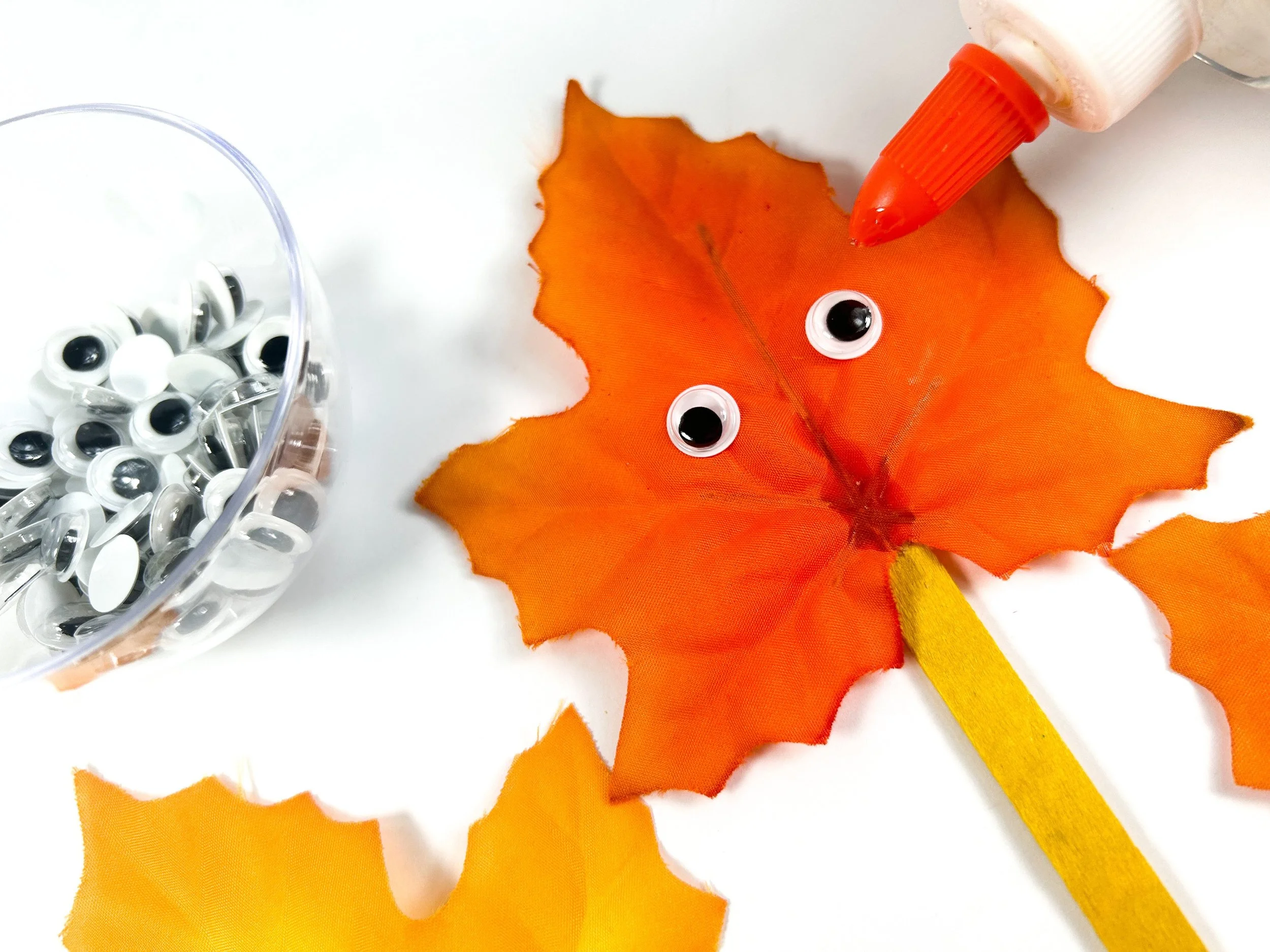 Fun Fall Leaf Puppets for Kids: Must Do DIY — Crafty Kids Blog
