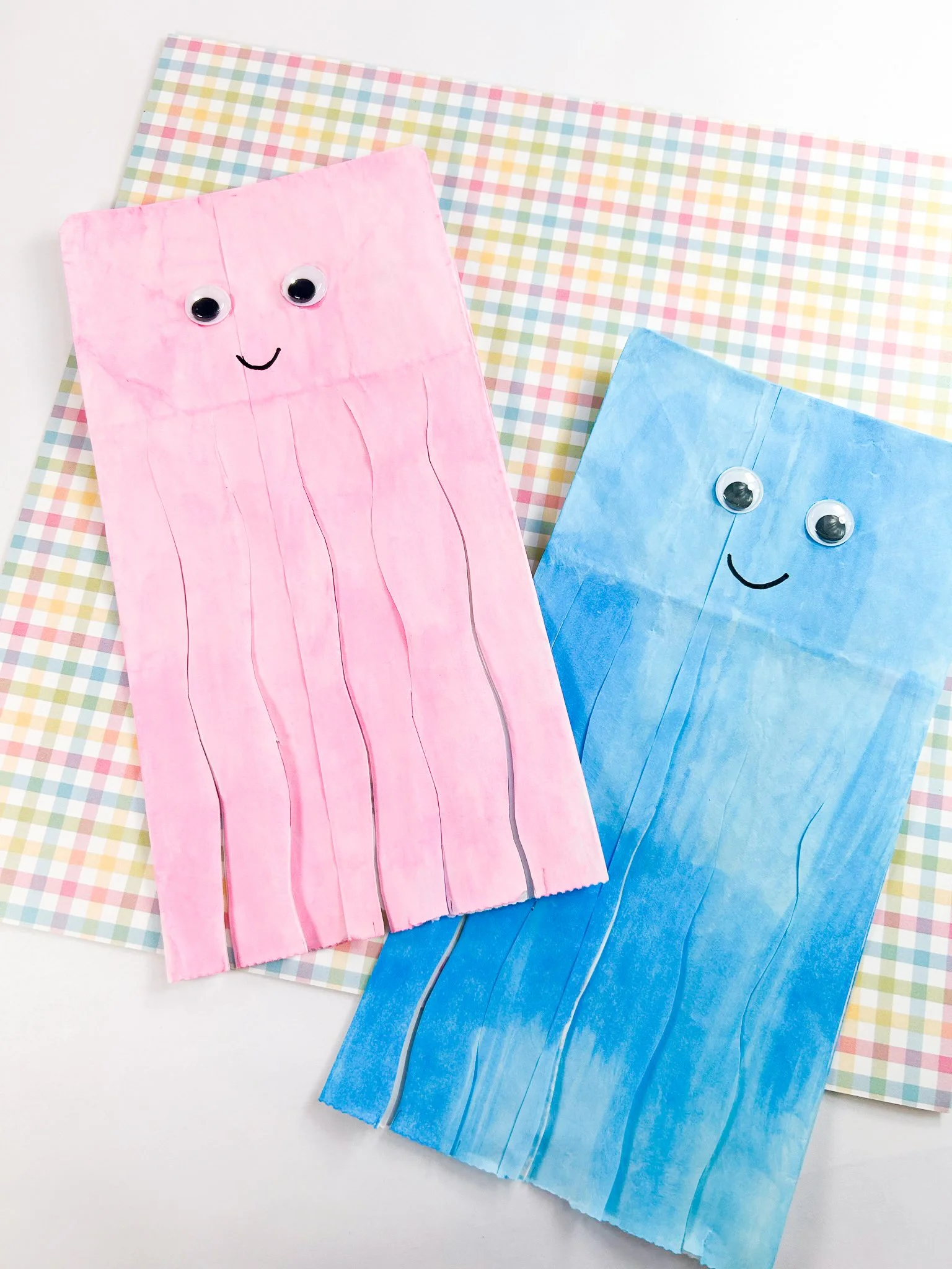 Paper Bag Jellyfish Craft: Easy Cute Craft for Kids to Make — Crafty ...
