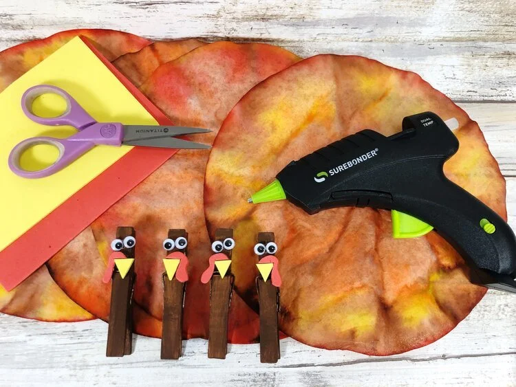 Thanksgiving Turkey Coffee Filter Craft — Crafty Kids Blog