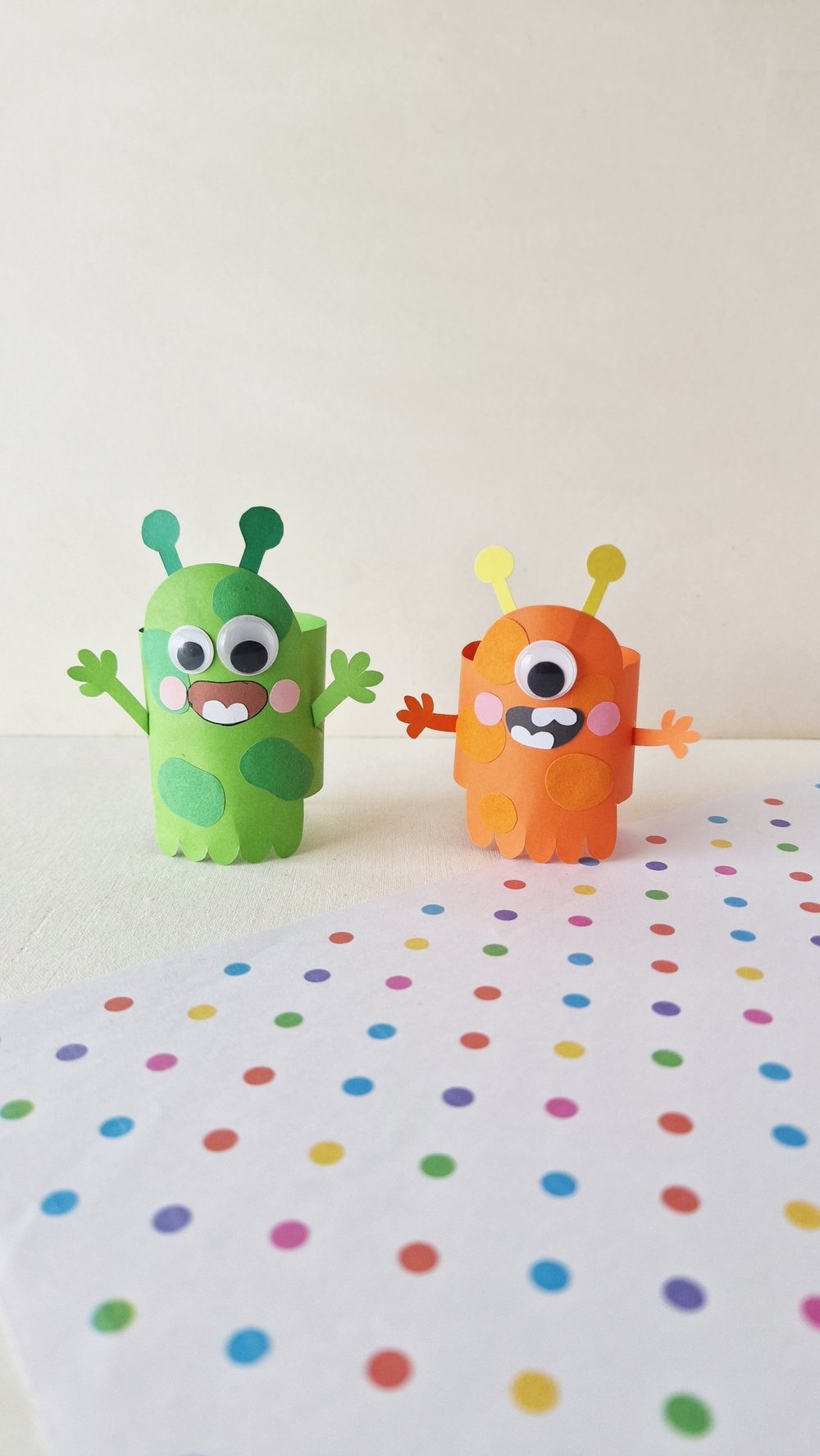 Easy Monster Paper Craft for Kids - Free Halloween DIY! — Crafty Kids Blog