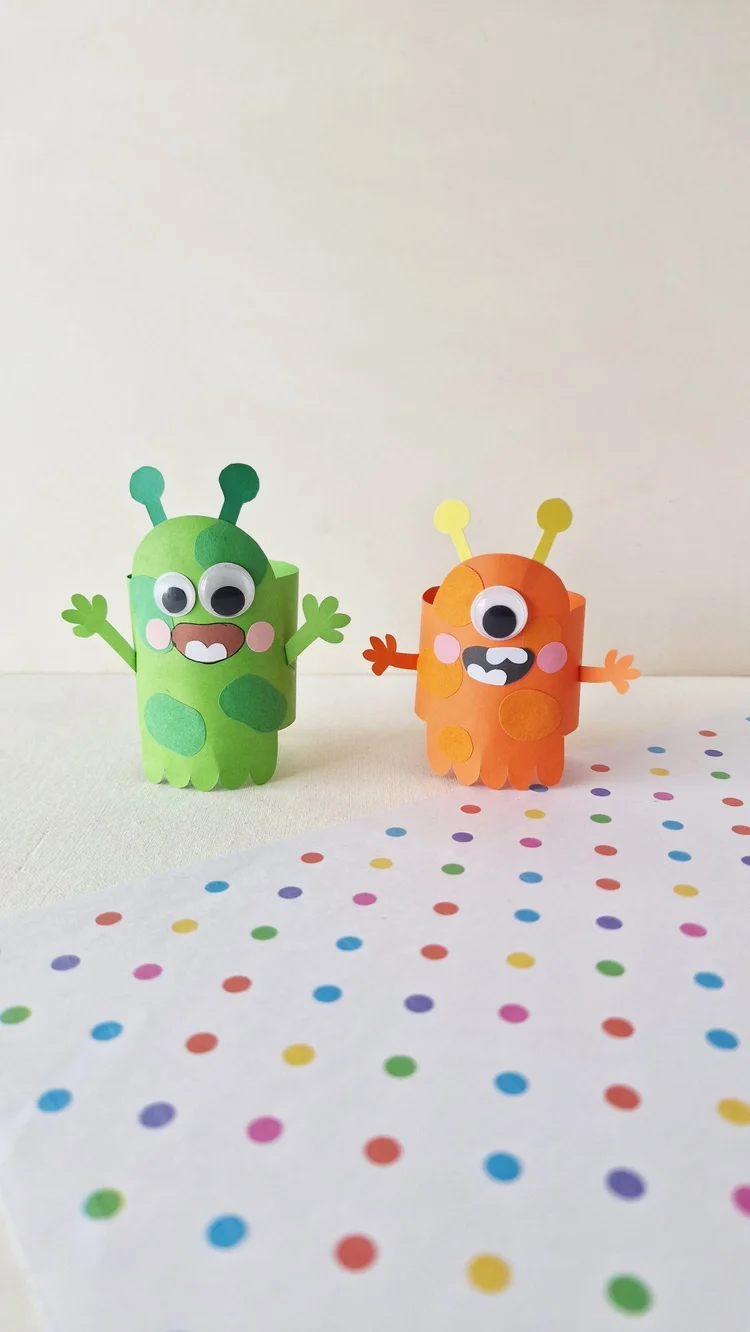 Easy Monster Paper Craft for Kids - Free Halloween DIY! — Crafty Kids Blog