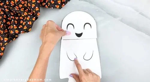 10 Boo-tiful Halloween Ghost Crafts — Crafty Kids Blog