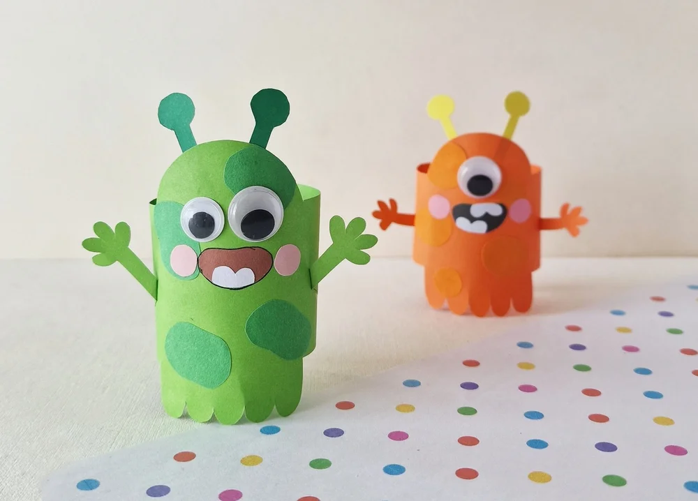 Easy Monster Paper Craft for Kids - Free Halloween DIY! — Crafty Kids Blog