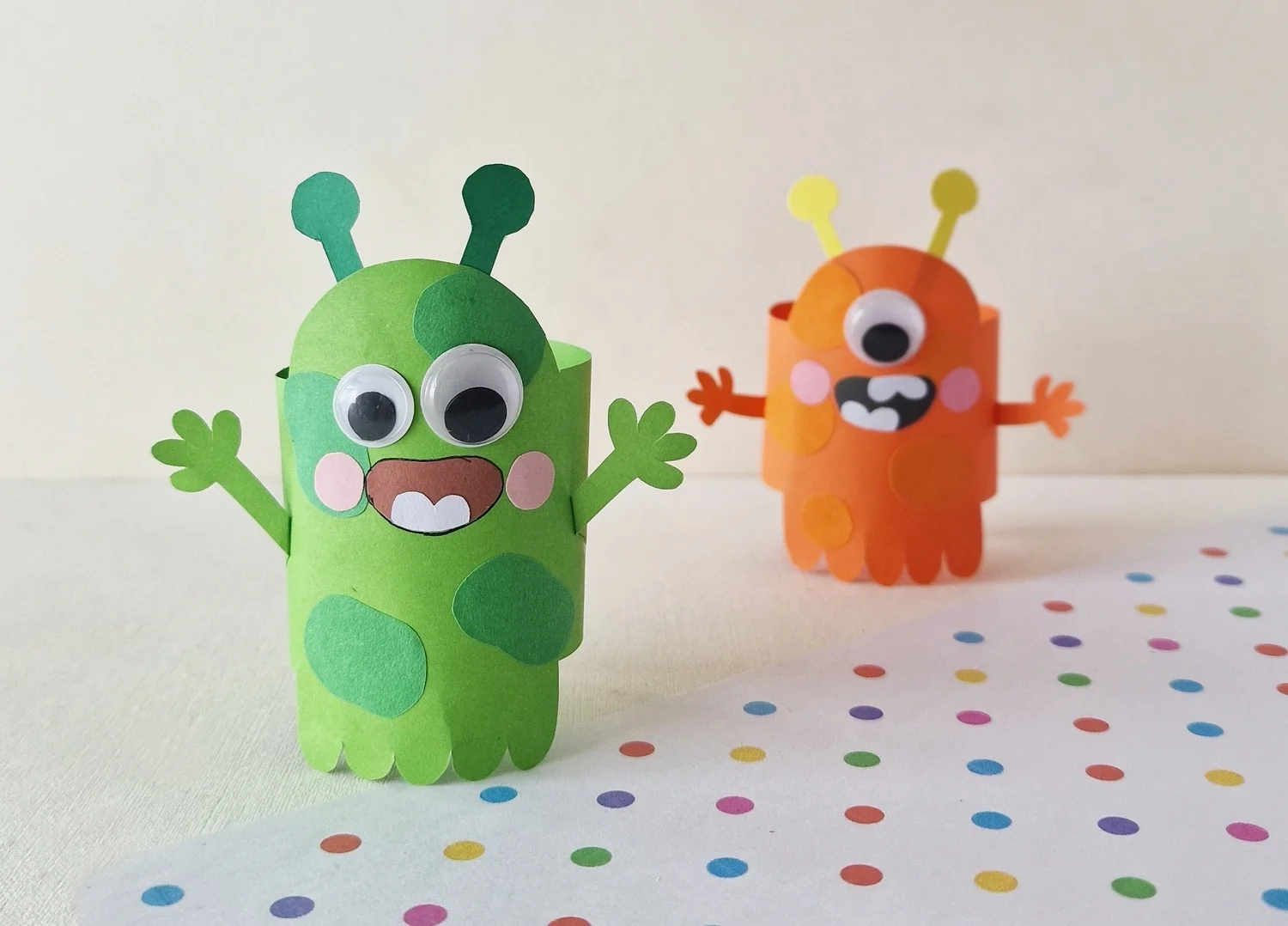 Easy Monster Paper Craft for Kids - Free Halloween DIY! — Crafty Kids Blog