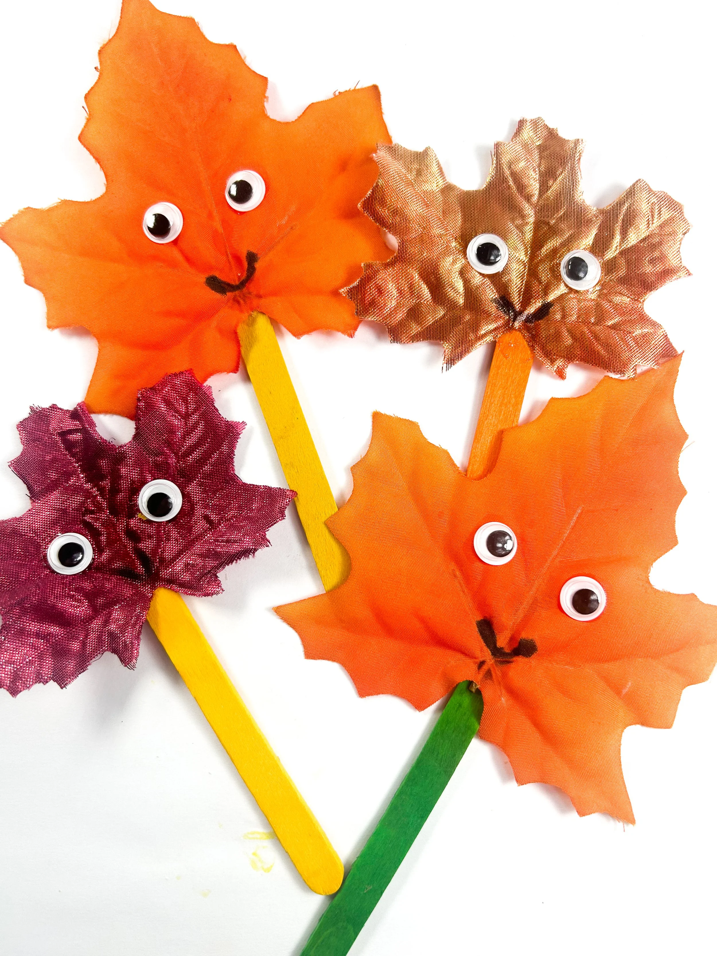 Fun Fall Leaf Puppets for Kids: Must Do DIY — Crafty Kids Blog