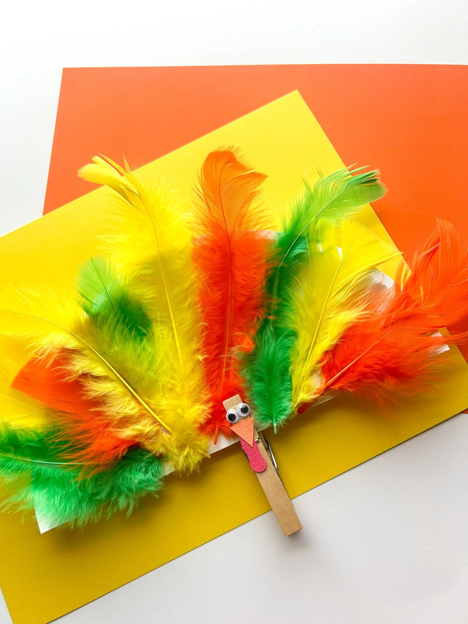 Clothespin Turkey Craft for Kids this Thanksgiving — Crafty Kids Blog
