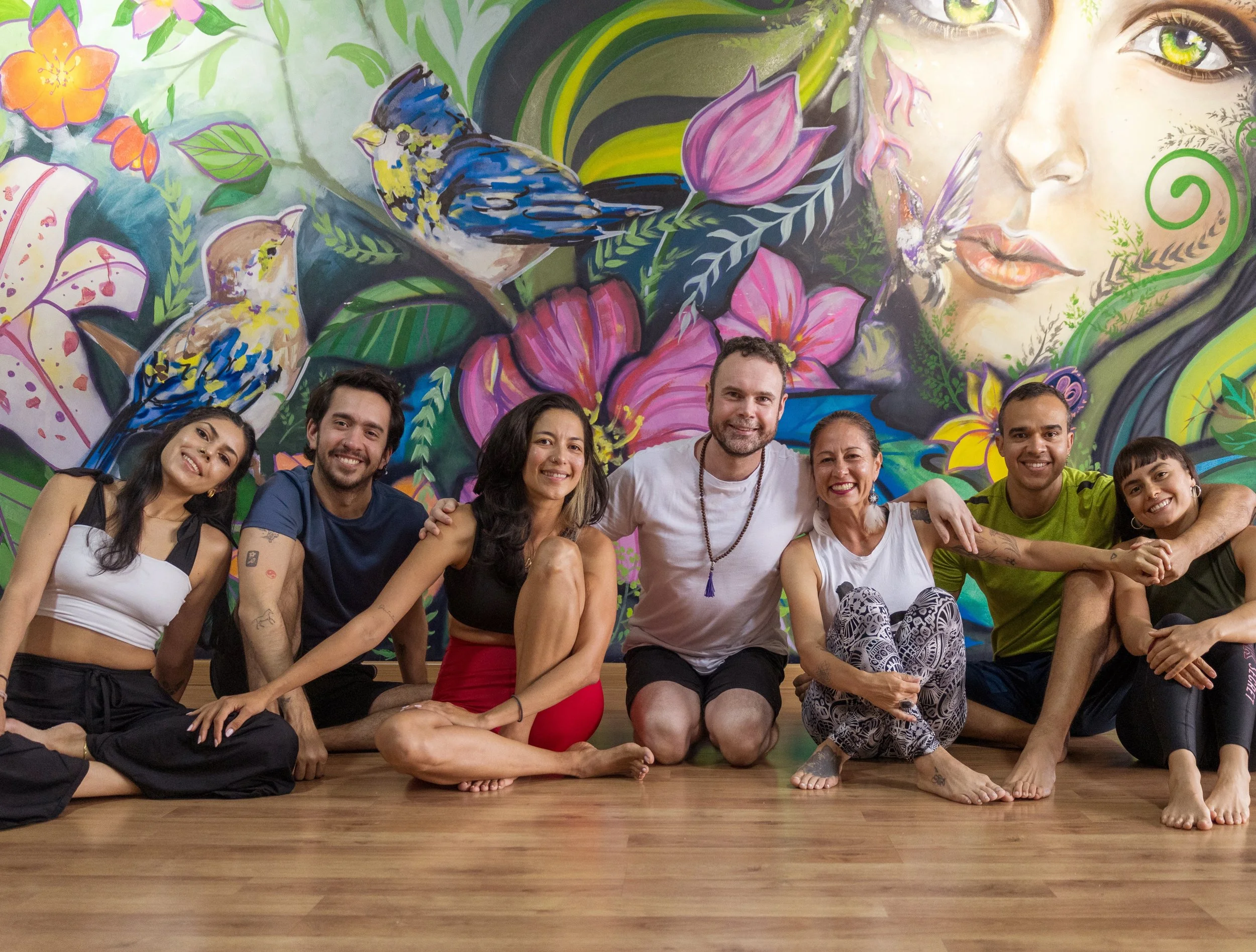 Flying Tree Yoga, comunidad multicultural de Yoga — Flying Tree Yoga ...