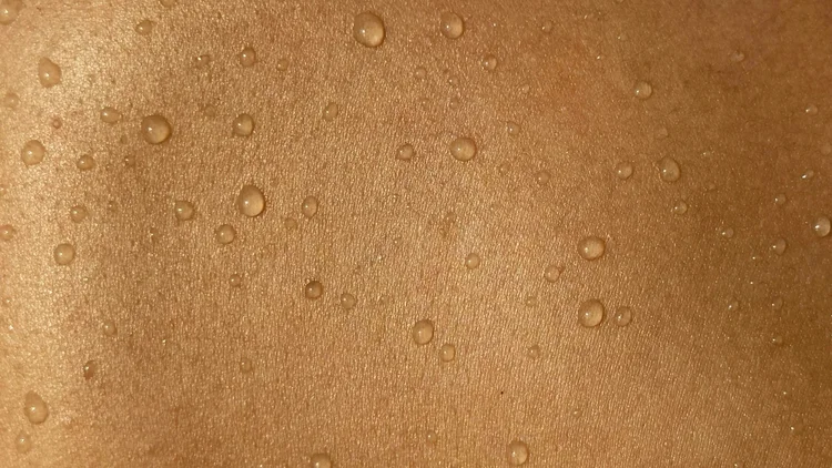 How Long Do Post-Wax Reactions Last? A Realistic Timeline for All Areas ...